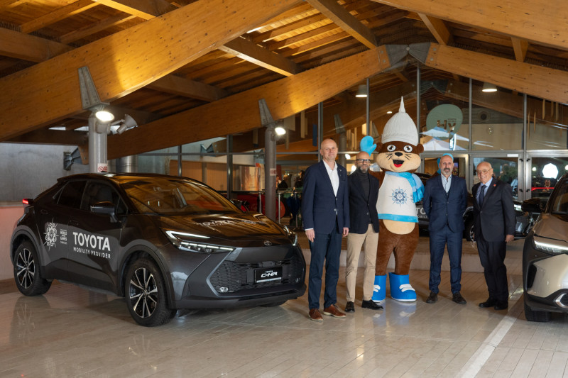 TOYOTA CONSEGNA LE PRIME VETTURE PER I GIOCHI MONDIALI INVERNALI ...