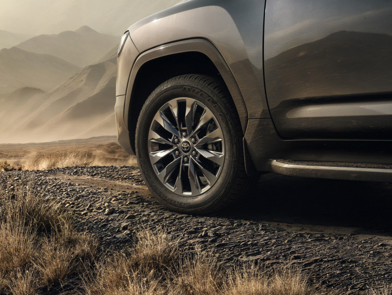 Toyota Land Cruiser 300 Performance Hybrid: Power without compromises