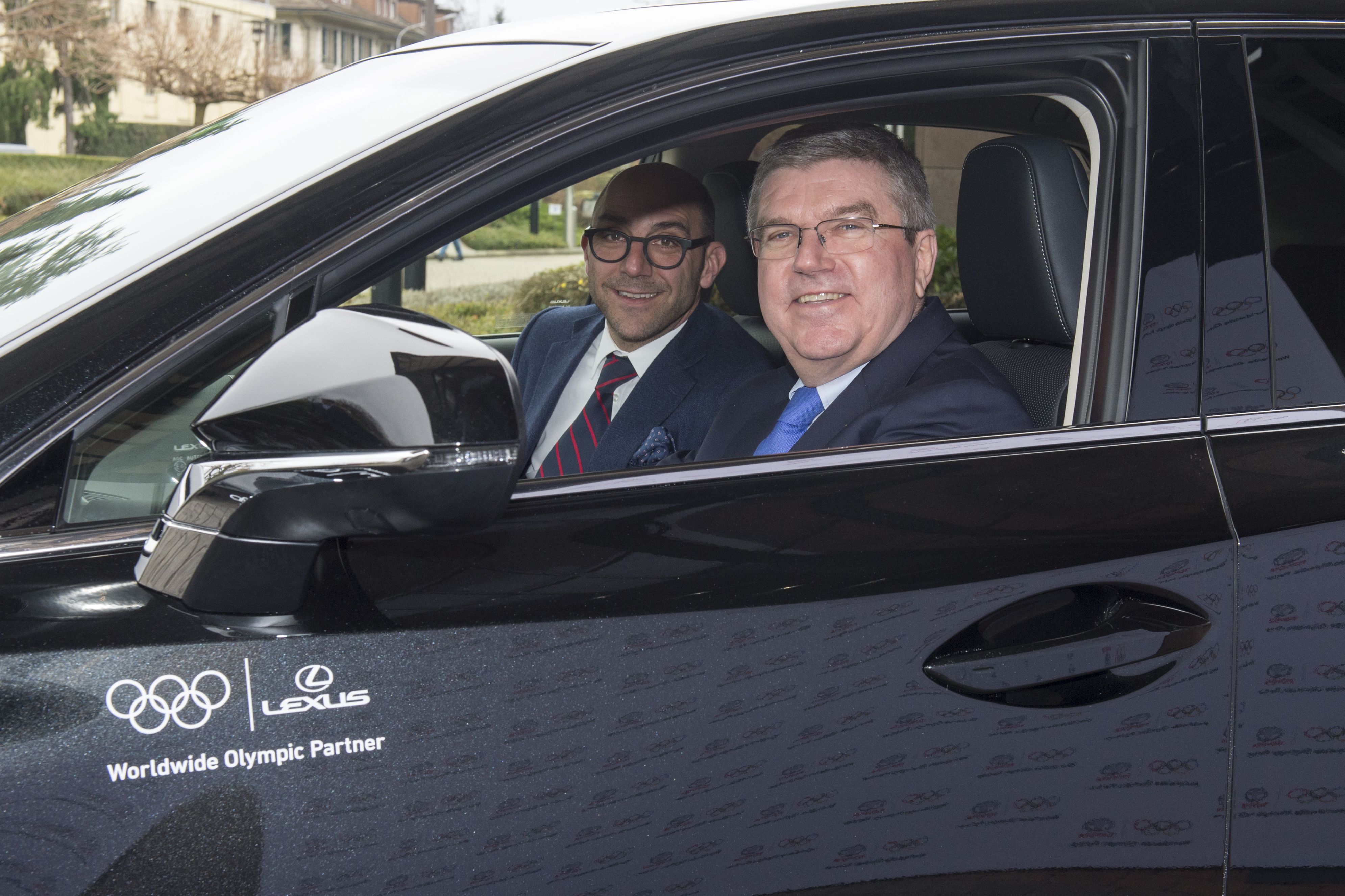 Toyota delivers hybrid mobility to the International Olympic Committee ...