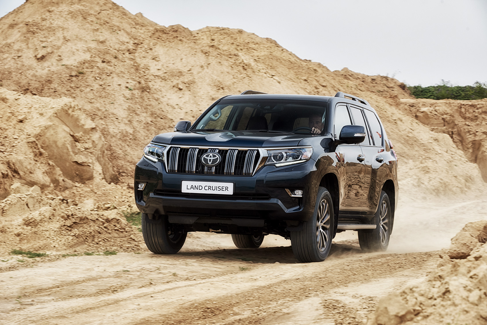 NEW TOYOTA LAND CRUISER