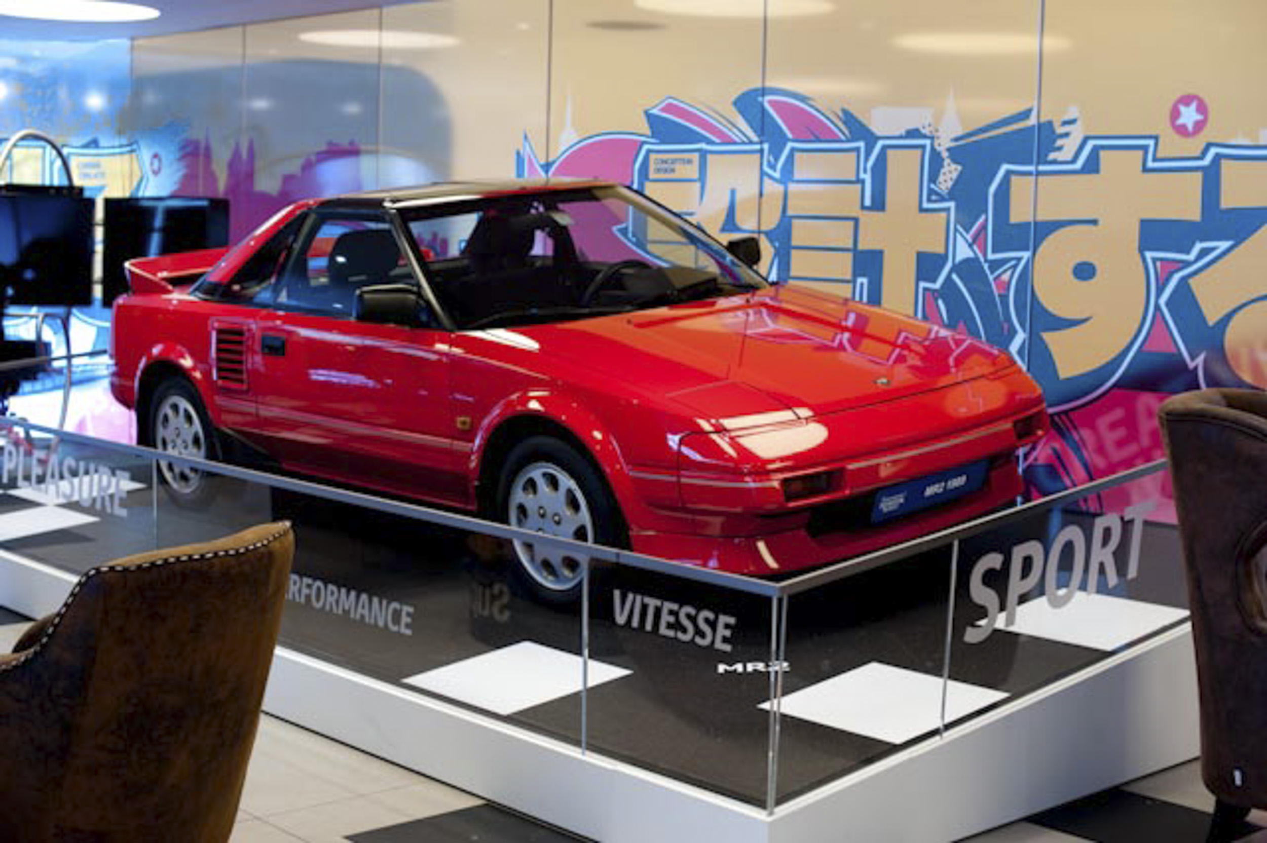 Le Rendez-Vous Toyota Showroom in Paris celebrates “Toyota Creative Design”