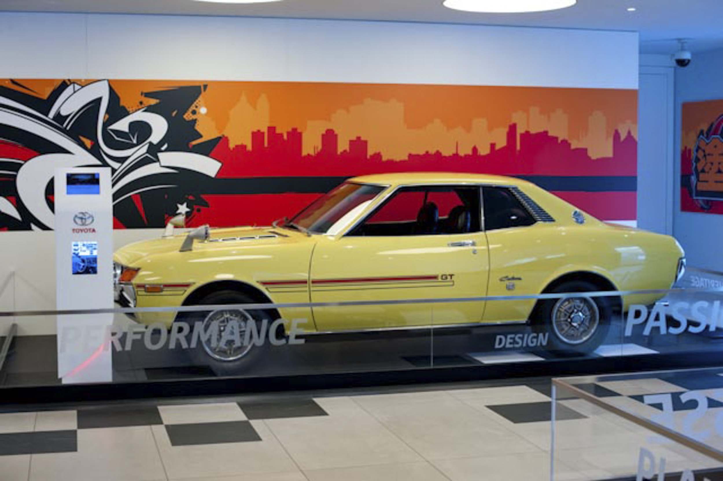 Le Rendez-Vous Toyota Showroom in Paris celebrates “Toyota Creative Design”