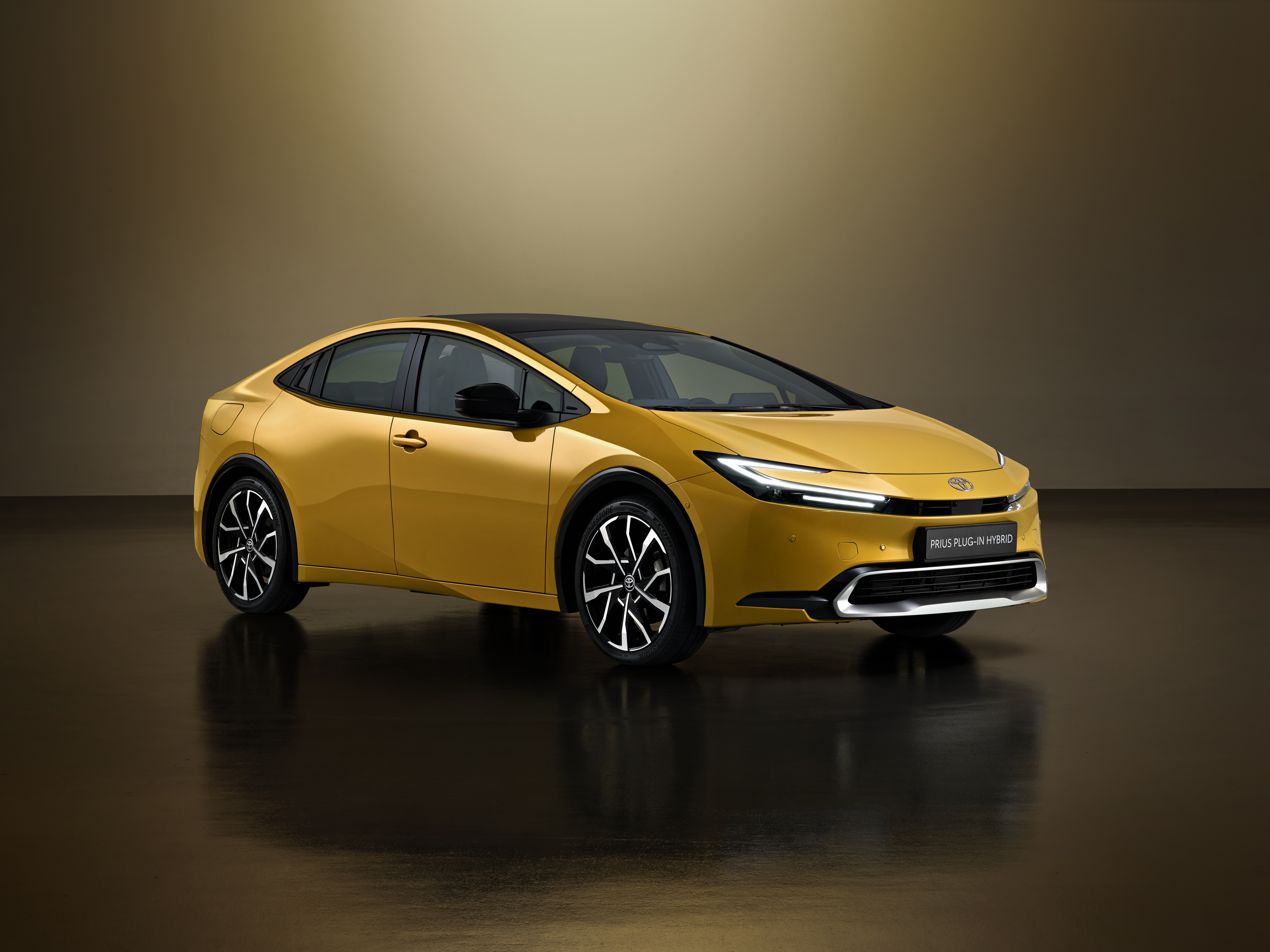 Toyota France souhaite un joyeux anniversaire à la Prius