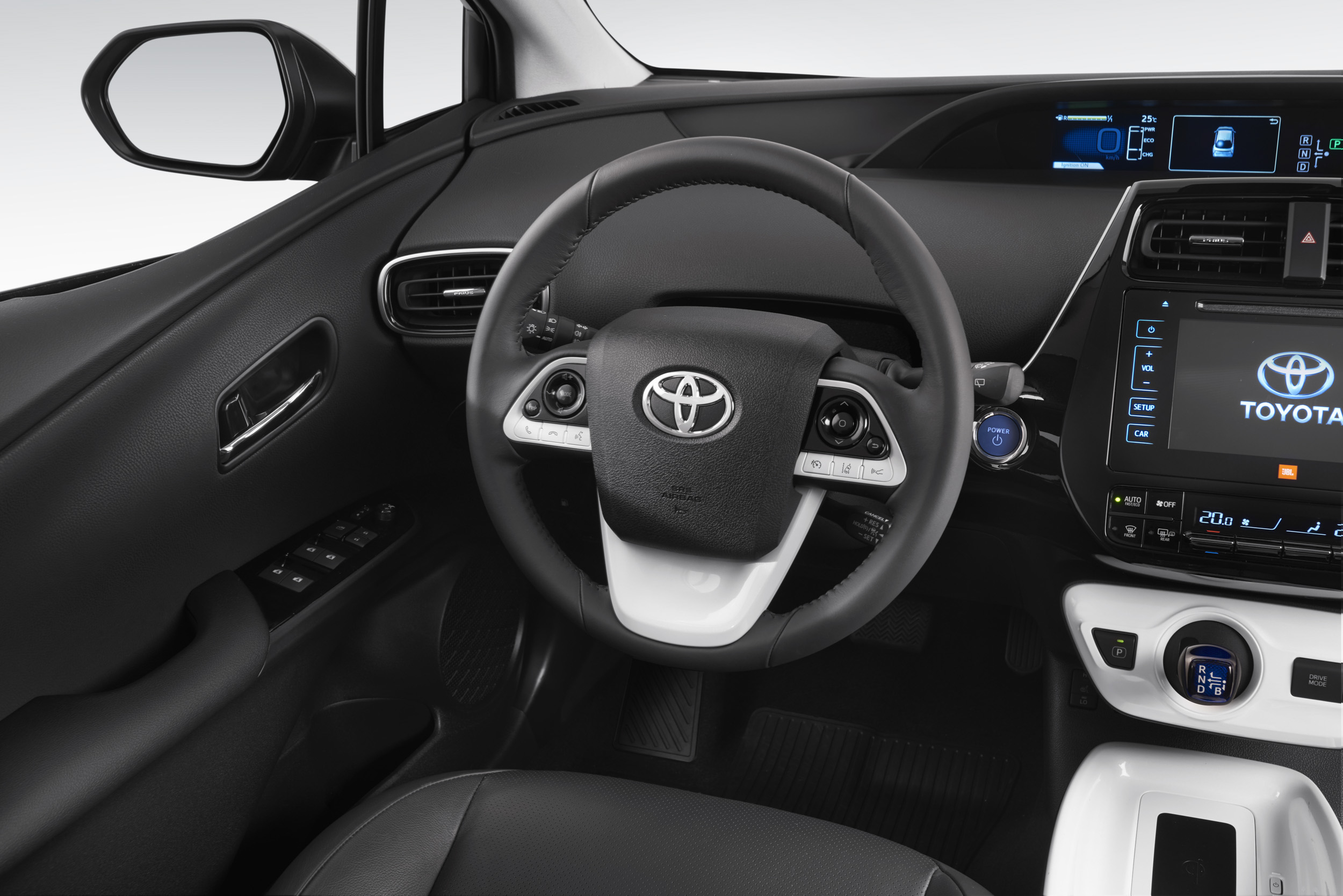 LA TOYOTA PRIUS DE 4ème GÉNÉRATION INAUGURE DES TECHNOLOGIES ULTRAMODERNES
