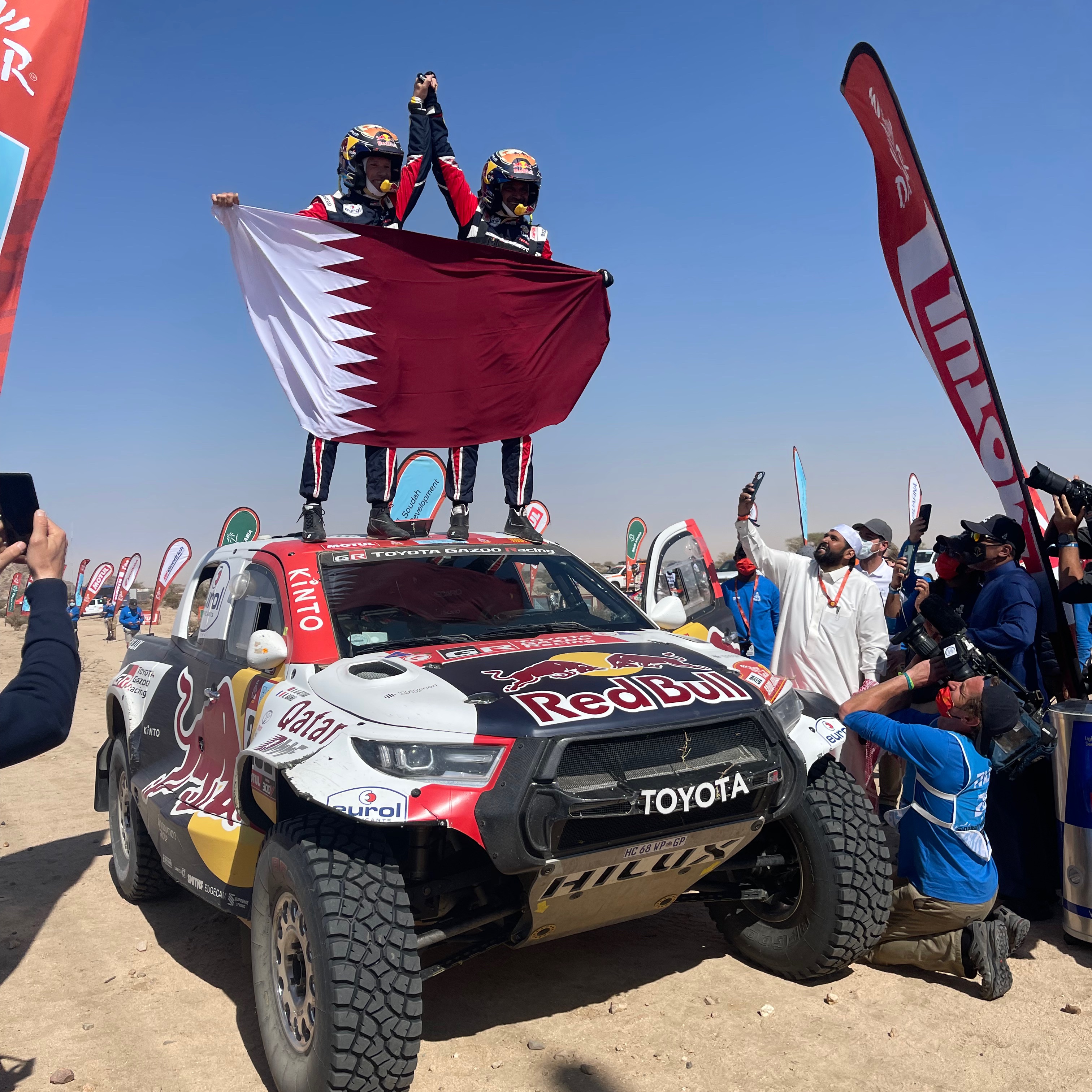 Nasser Al-Attiyah gana su cuarto Dakar, segundo con TOYOTA GAZOO Racing