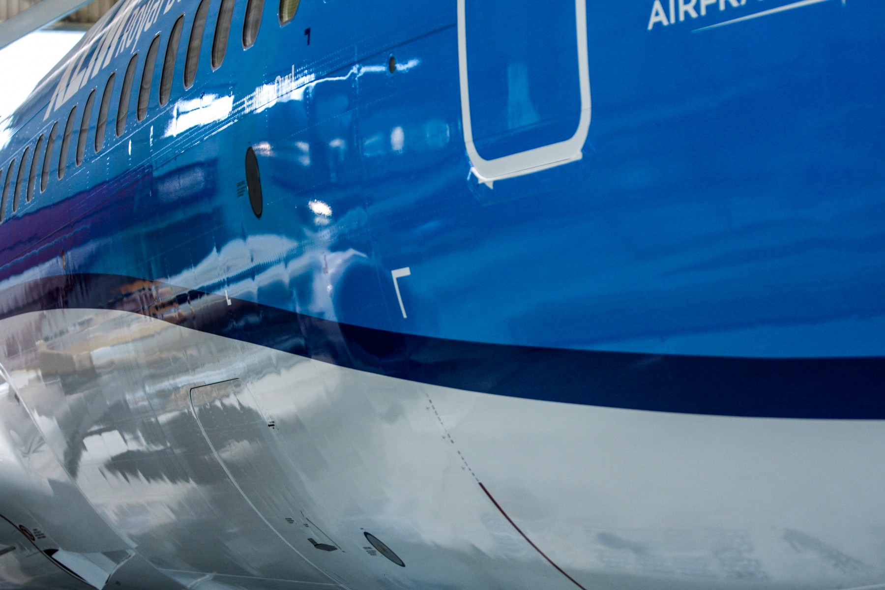 First Boeing 737 in new livery