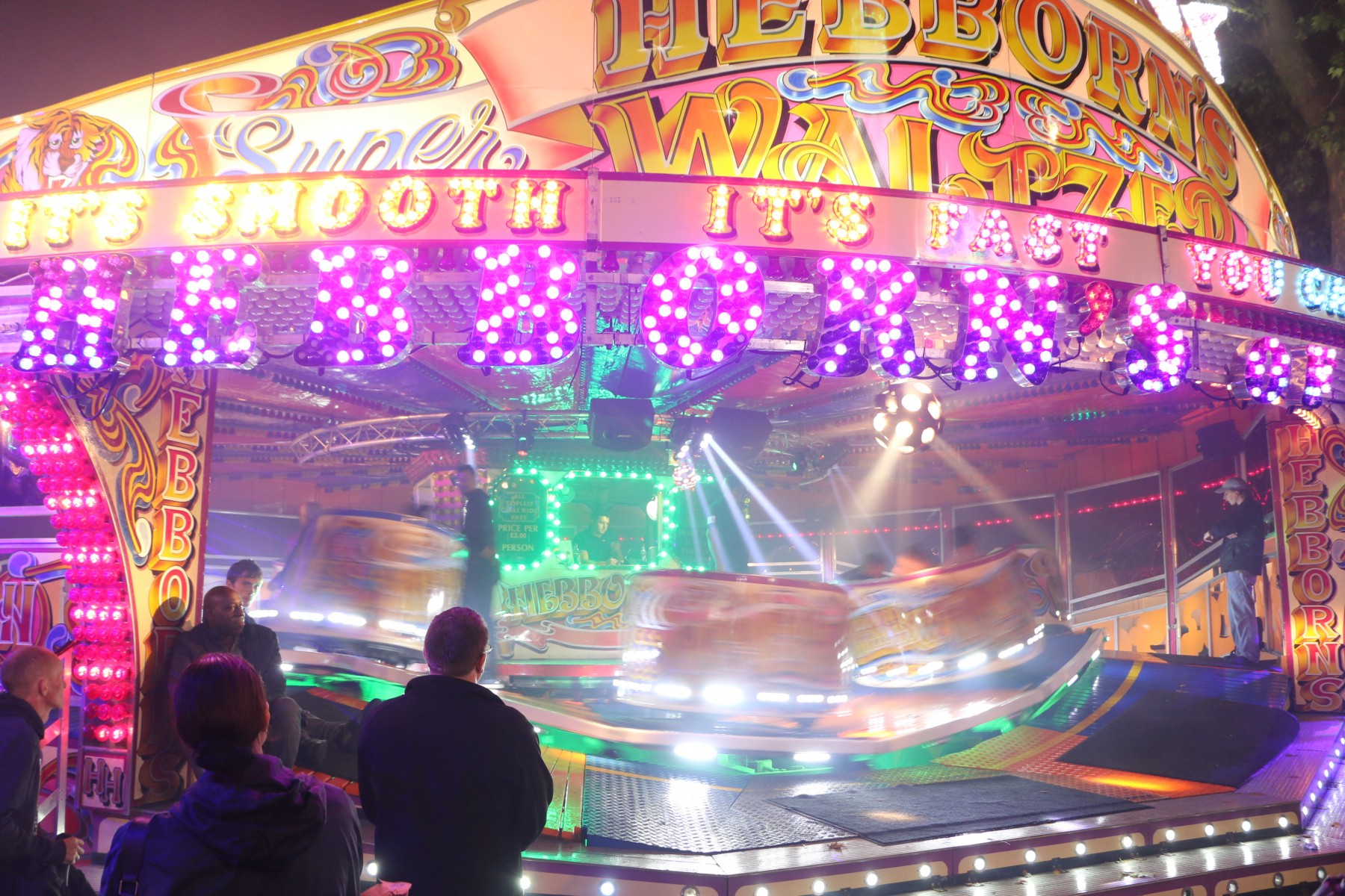 Plan your journeys to avoid delays during Oxford's St Giles Fair