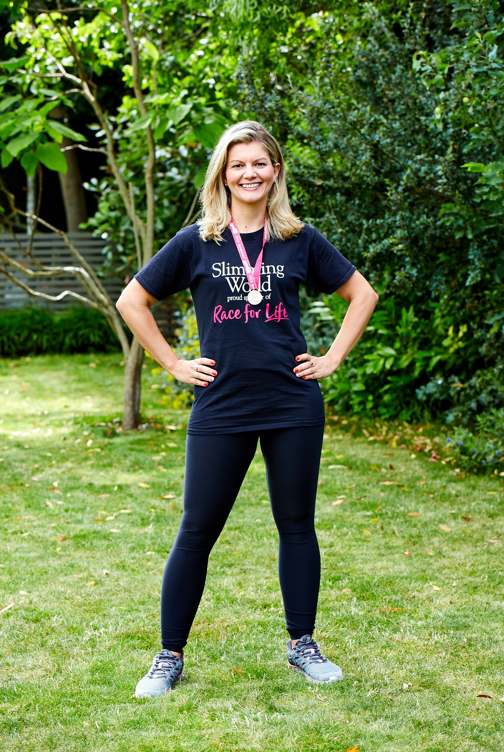 Laura runs Race for Life in memory of her uncle