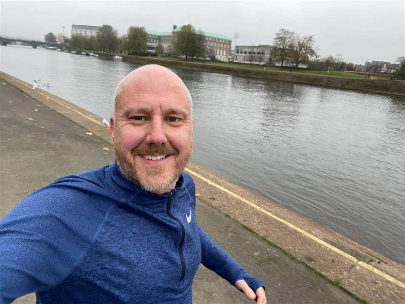Slimming World staff member completes 2025 London Marathon for good cause