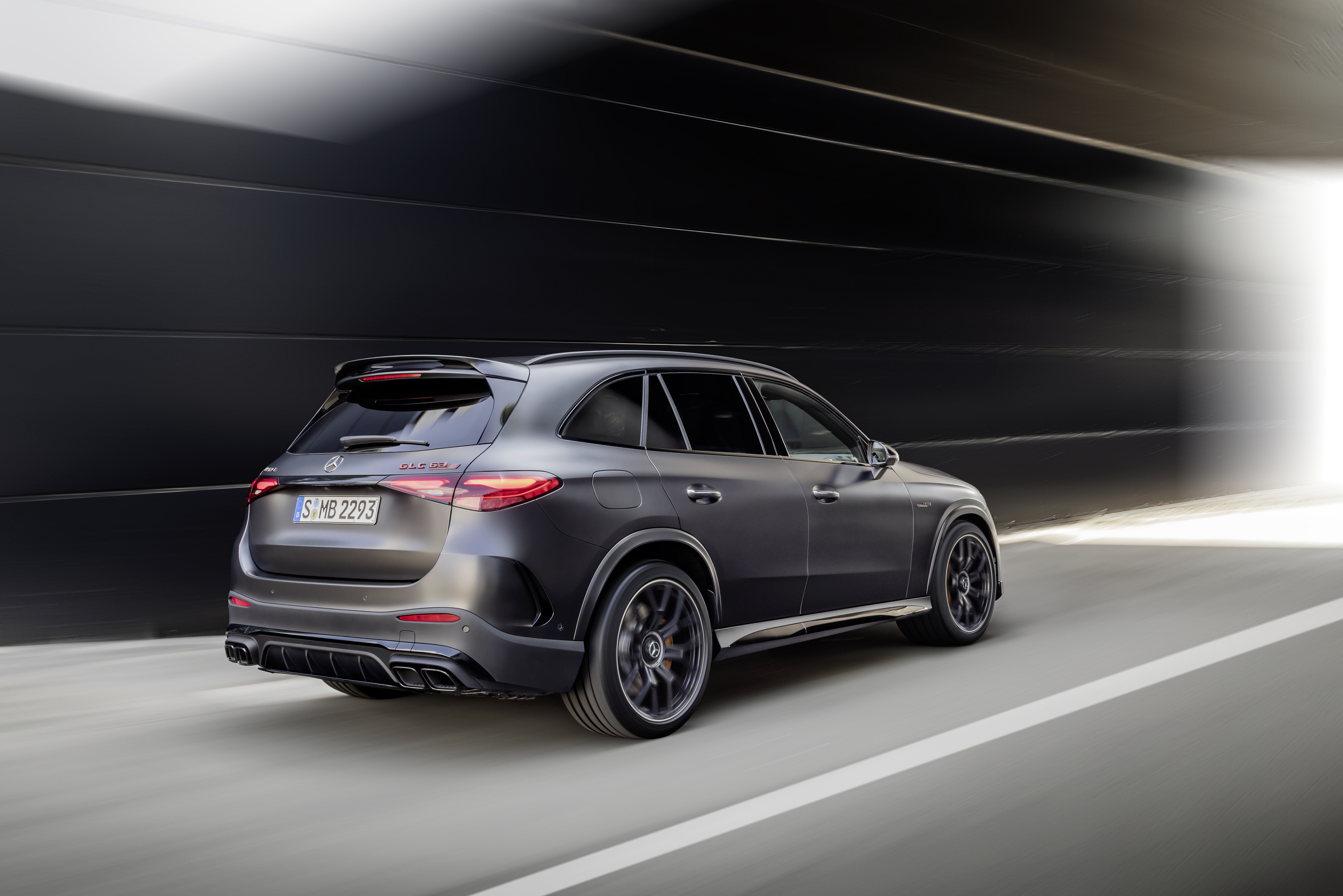 Mercedes-AMG GLC SUV désormais disponible en version hybride Performance