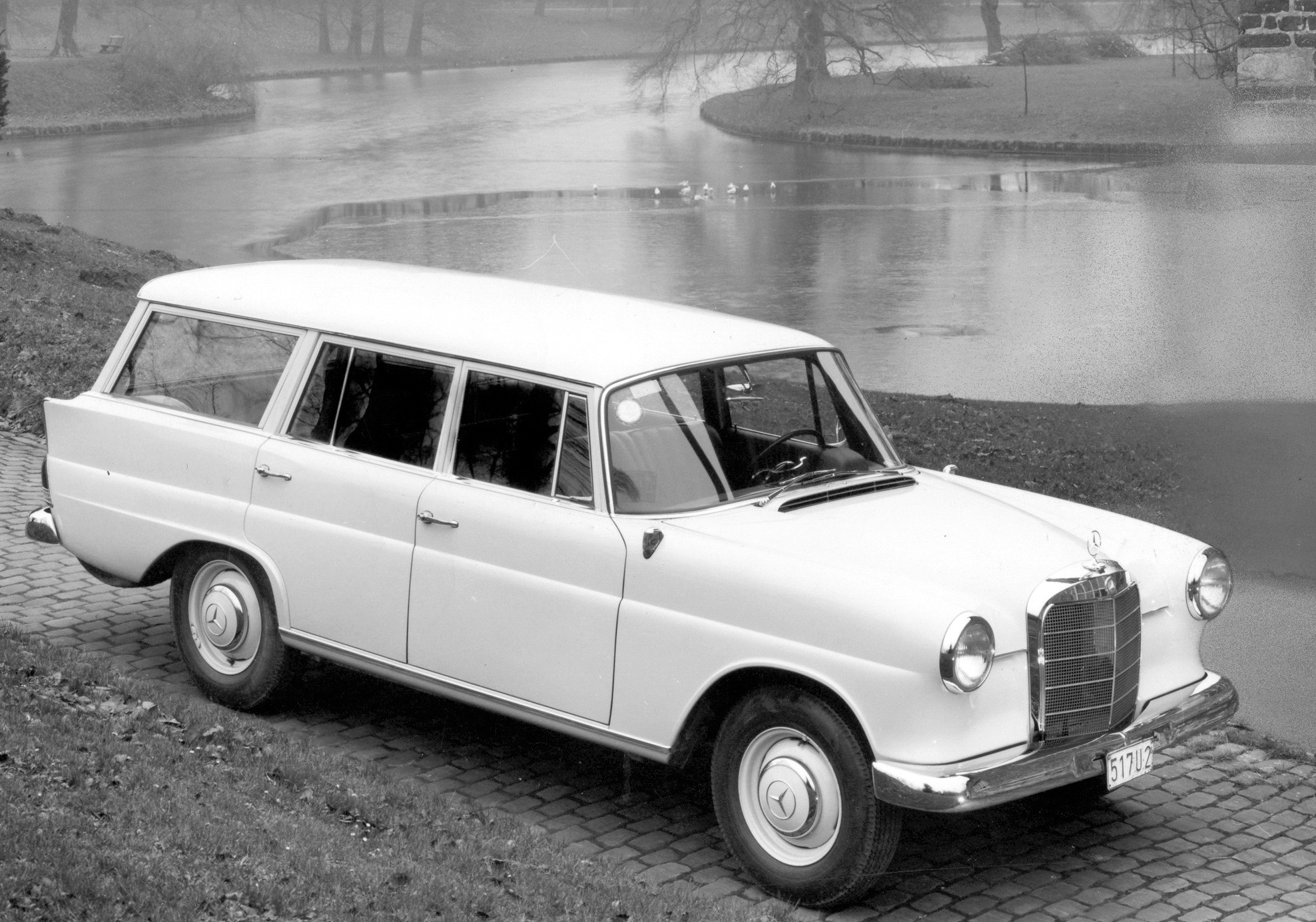 Mercedes-Benz Universal Precies 40 jaar geleden in wereldpremière op ...