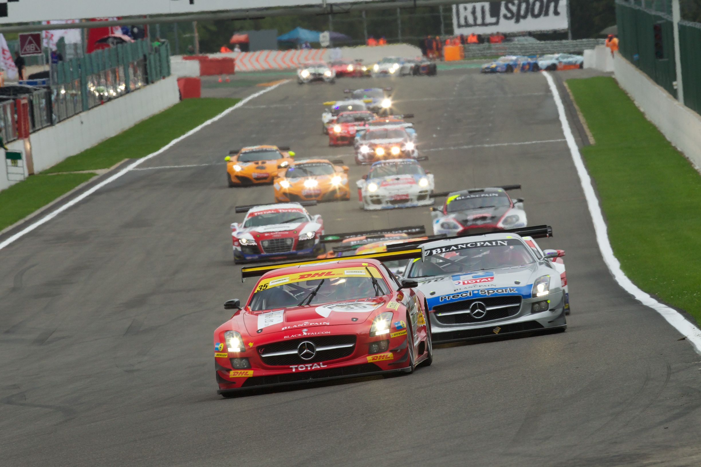 Mercedes-Benz SLS AMG GT3 – 25 équipes clients