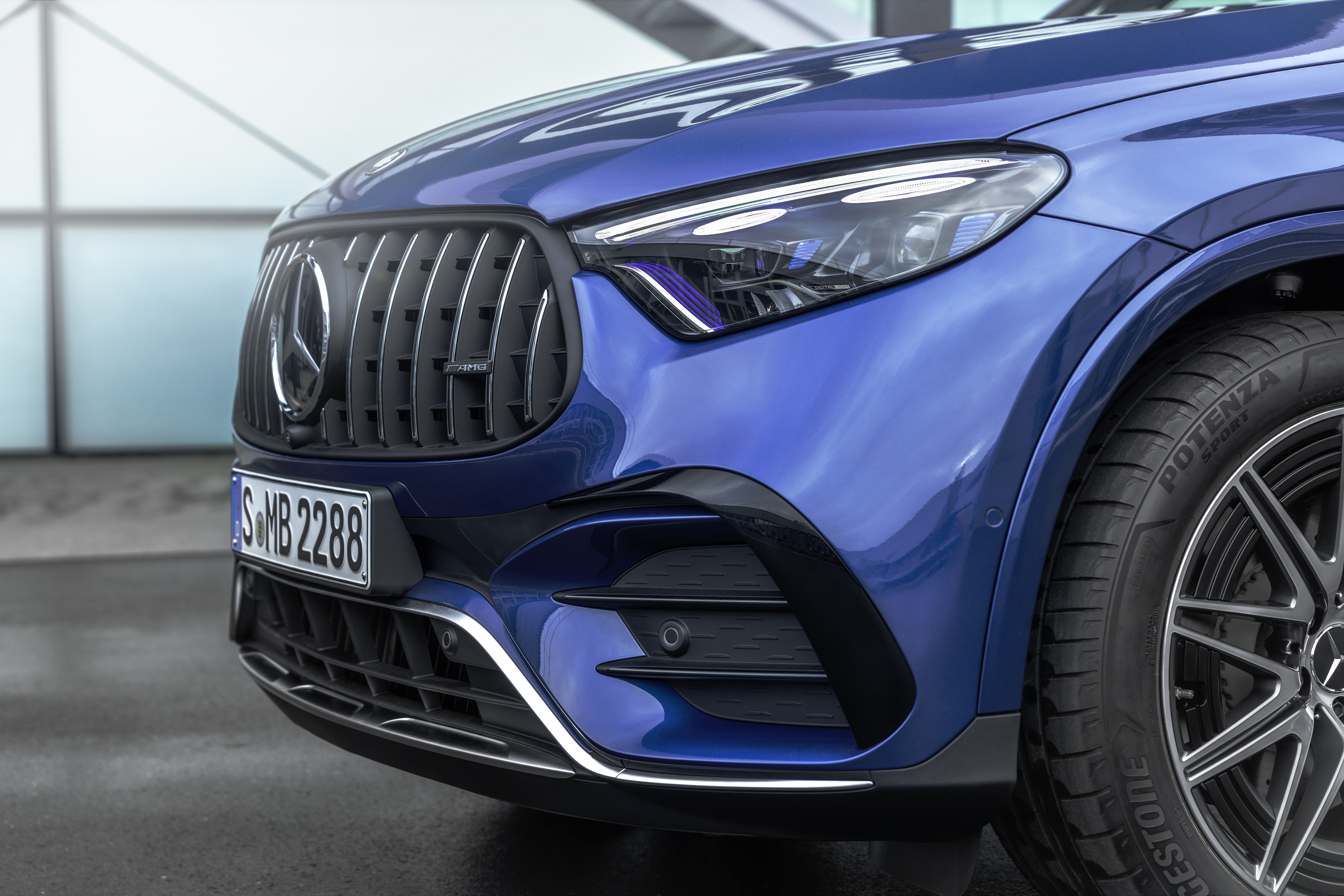 Le nouveau Mercedes-AMG GLC : un SUV performant décliné en deux ...
