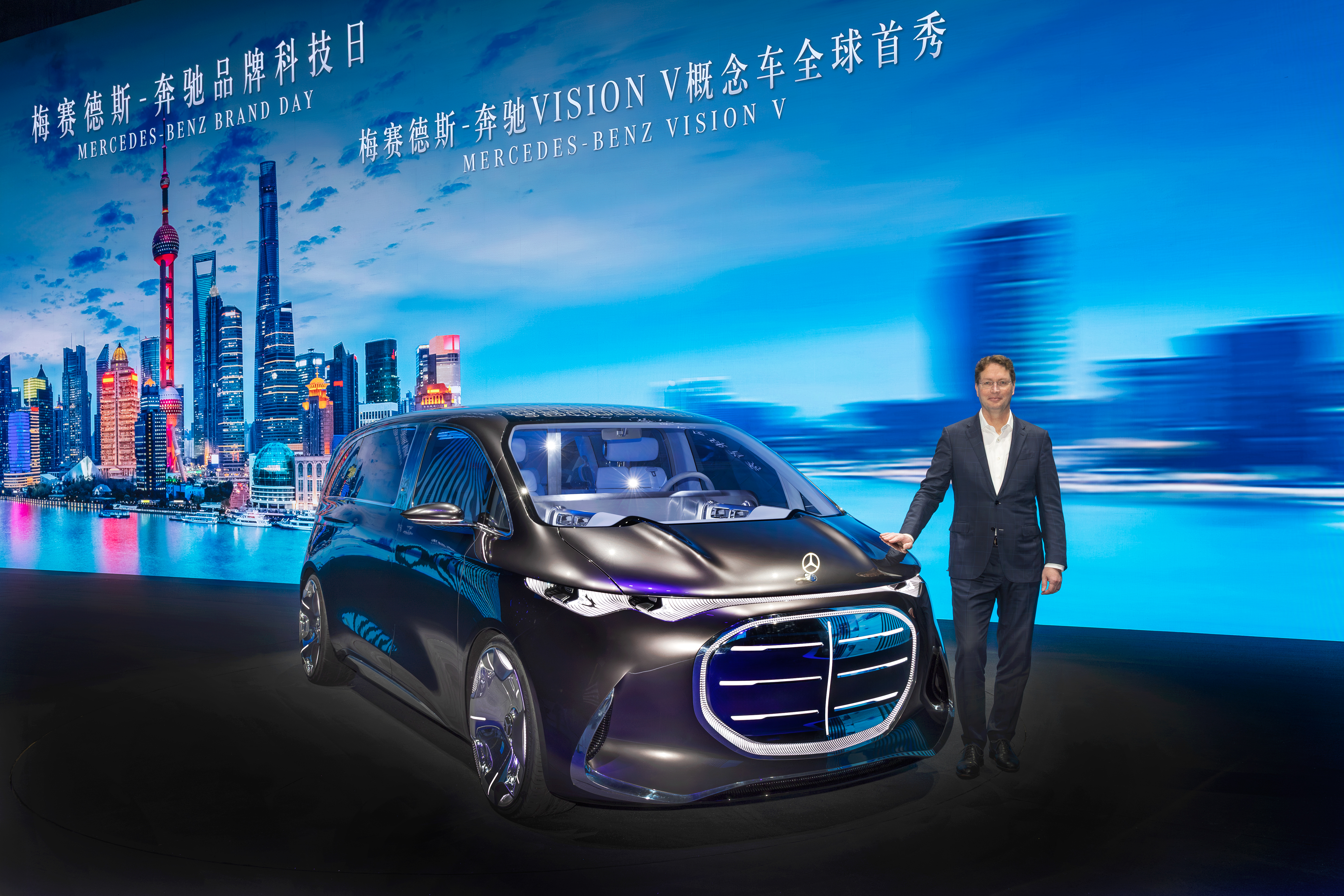 Mercedes-Benz presenteert baanbrekende nieuwe modellen en technologie ...