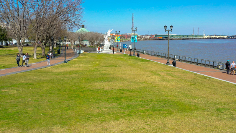 Woldenberg Park Nominated as One of Nation's Best Riverwalks