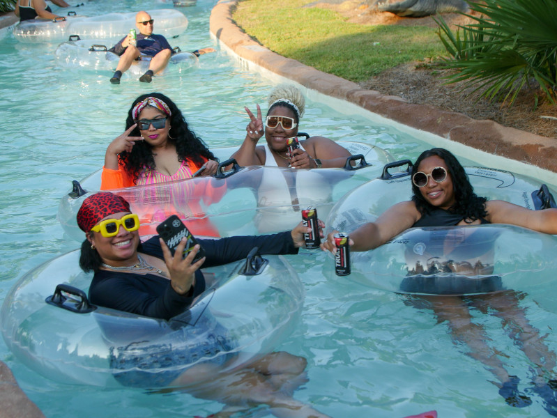 Sip+Dip Returns to Audubon's Cool Zoo Waterpark