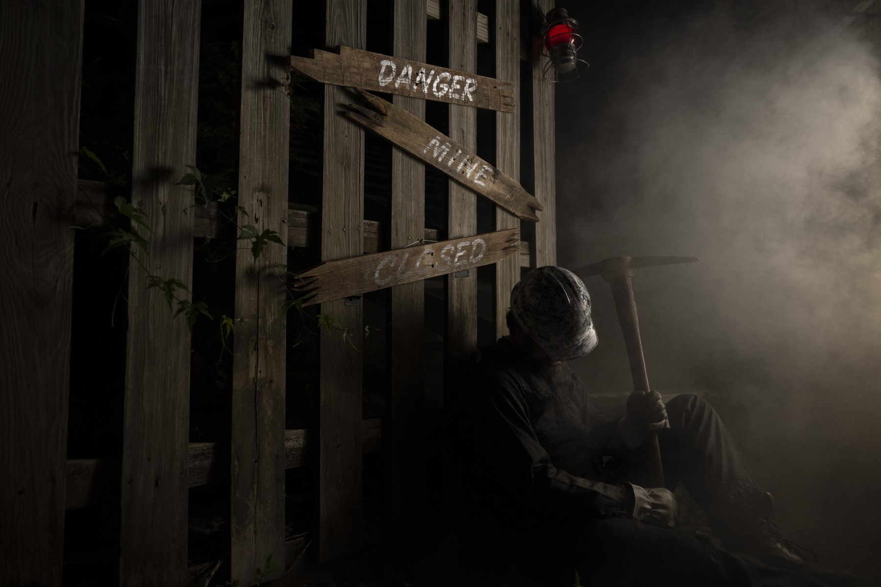 Dark Nights Behind the Haunt: Haunted Coal Mine