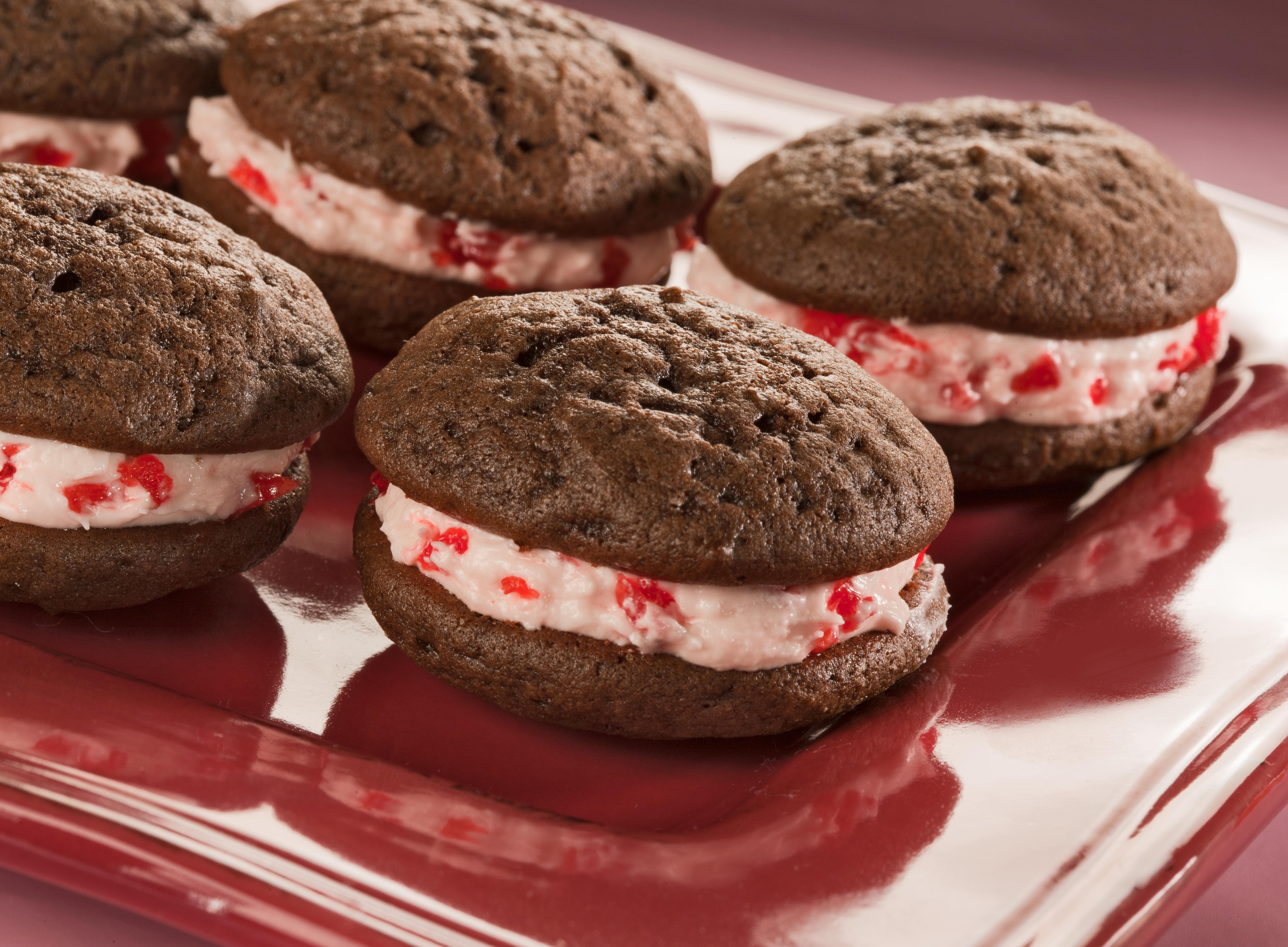 Dessert Decorating Secrets from Hershey’s Chocolate World