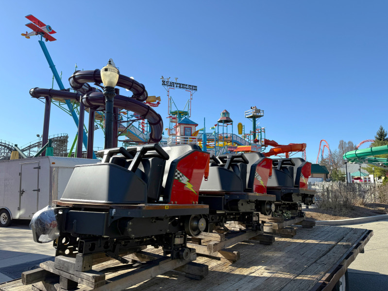 Hersheypark Roller Coaster Craning 2025