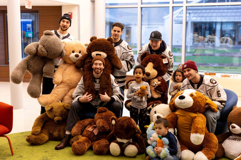 2024 Hershey Bears Teddy Bear Toss Record