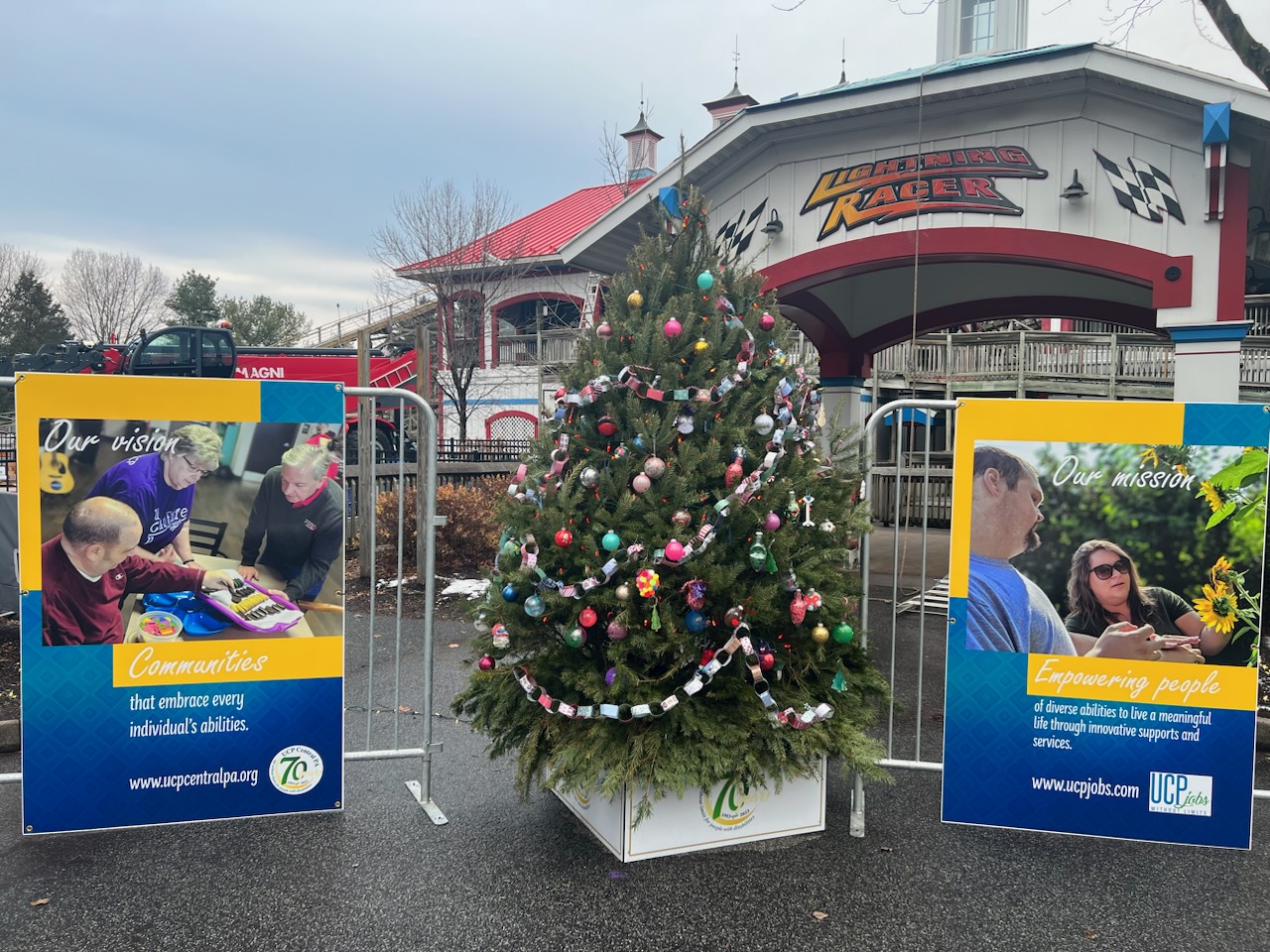 HE&R Team Members and Community Partners Decorate TREEville