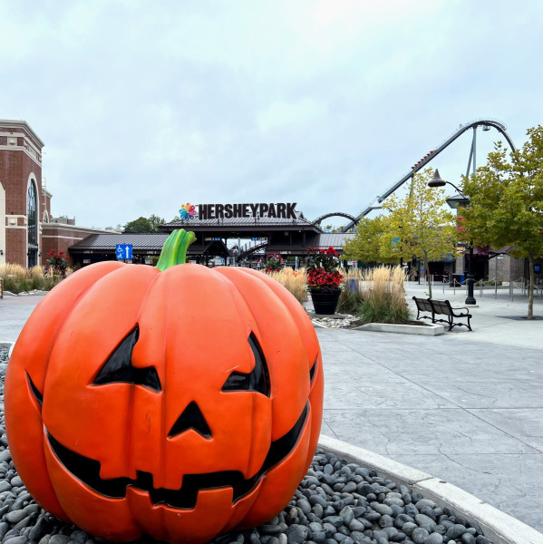 Hersheypark Halloween and Dark Nights Returns in 2025