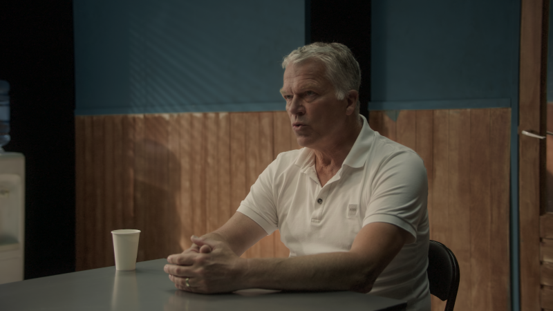 JOHAN FRETZ NEEMT IN DE SERIE ‘WHAT’S RIGHT?’ DE CRISES VAN NEDERLAND ...