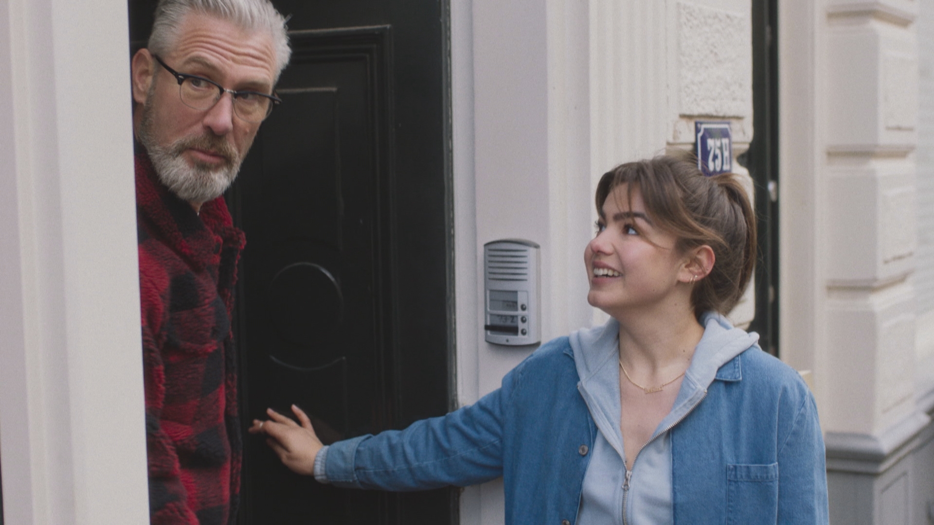 ERIC CORTON, MUSTAFA DUYGULU EN ABBEY HOES IN NIEUW SEIZOEN DERTIGERS