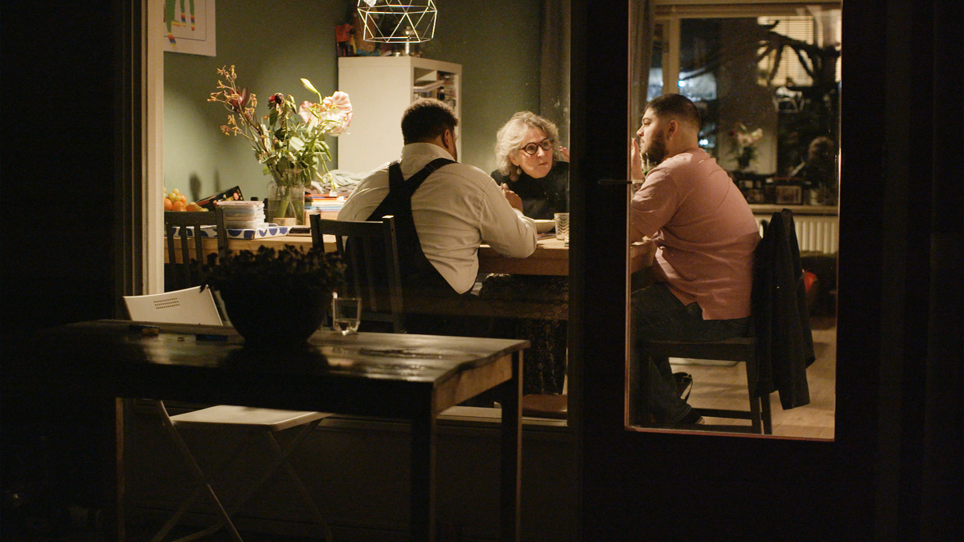 NON-BINAIR TRANS PERSOON MET KINDERWENS IN '3DOC: RYAN IS ZWANGER'