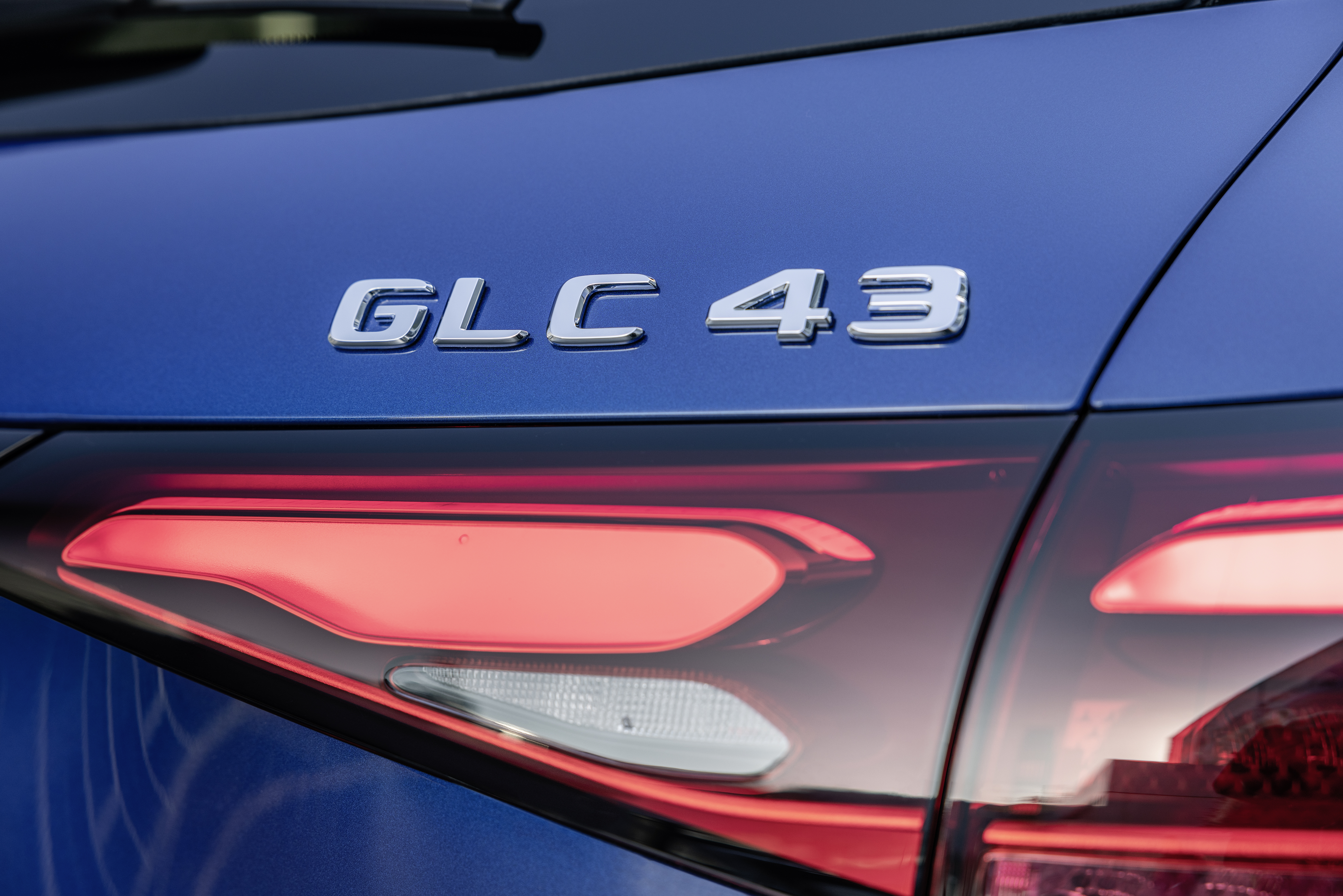 De nieuwe Mercedes-AMG GLC: performance-SUV in twee krachtige versies