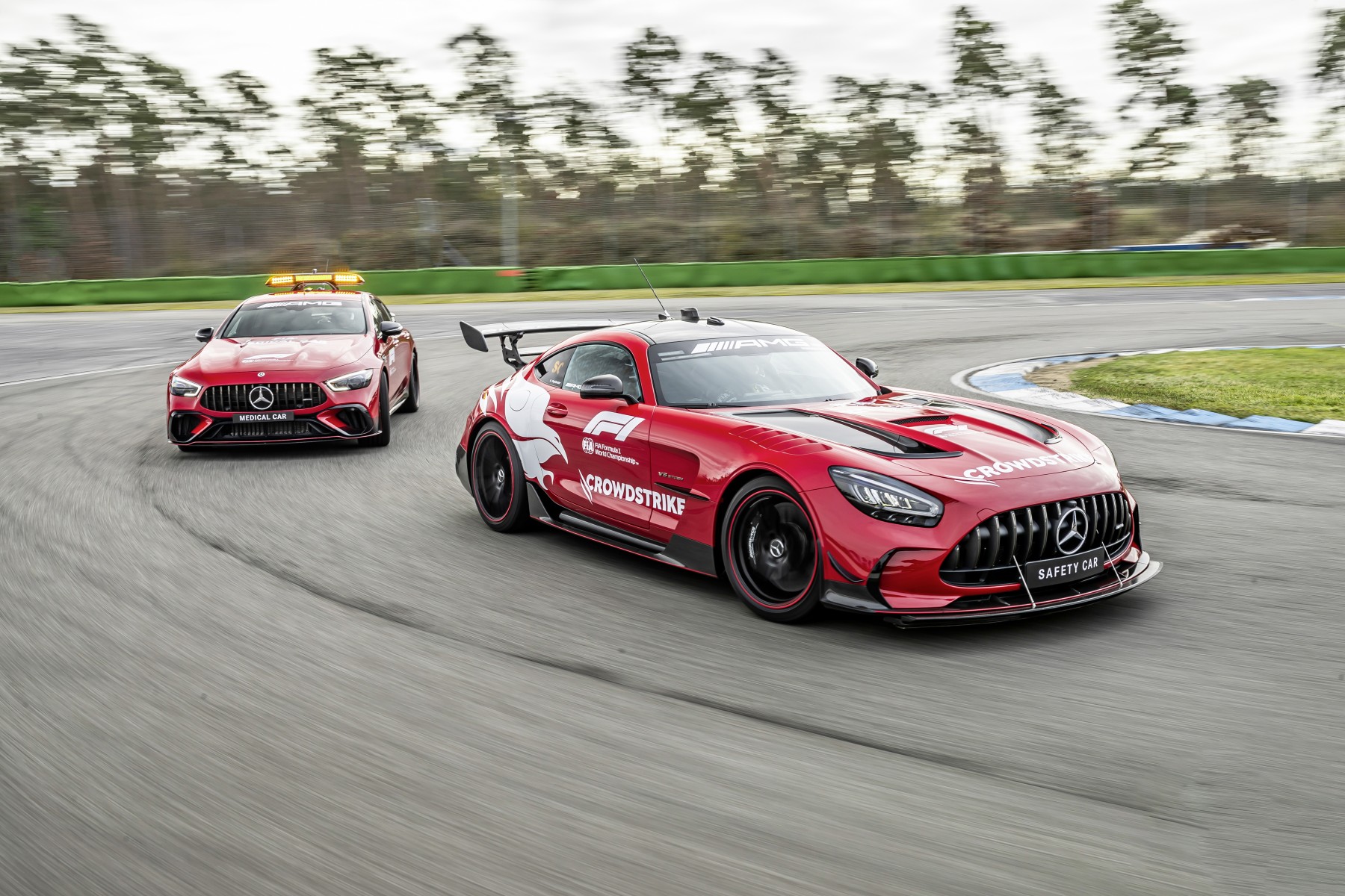 Nieuwe Official FIA Safety Car en Medical Car van Mercedes-AMG voor ...
