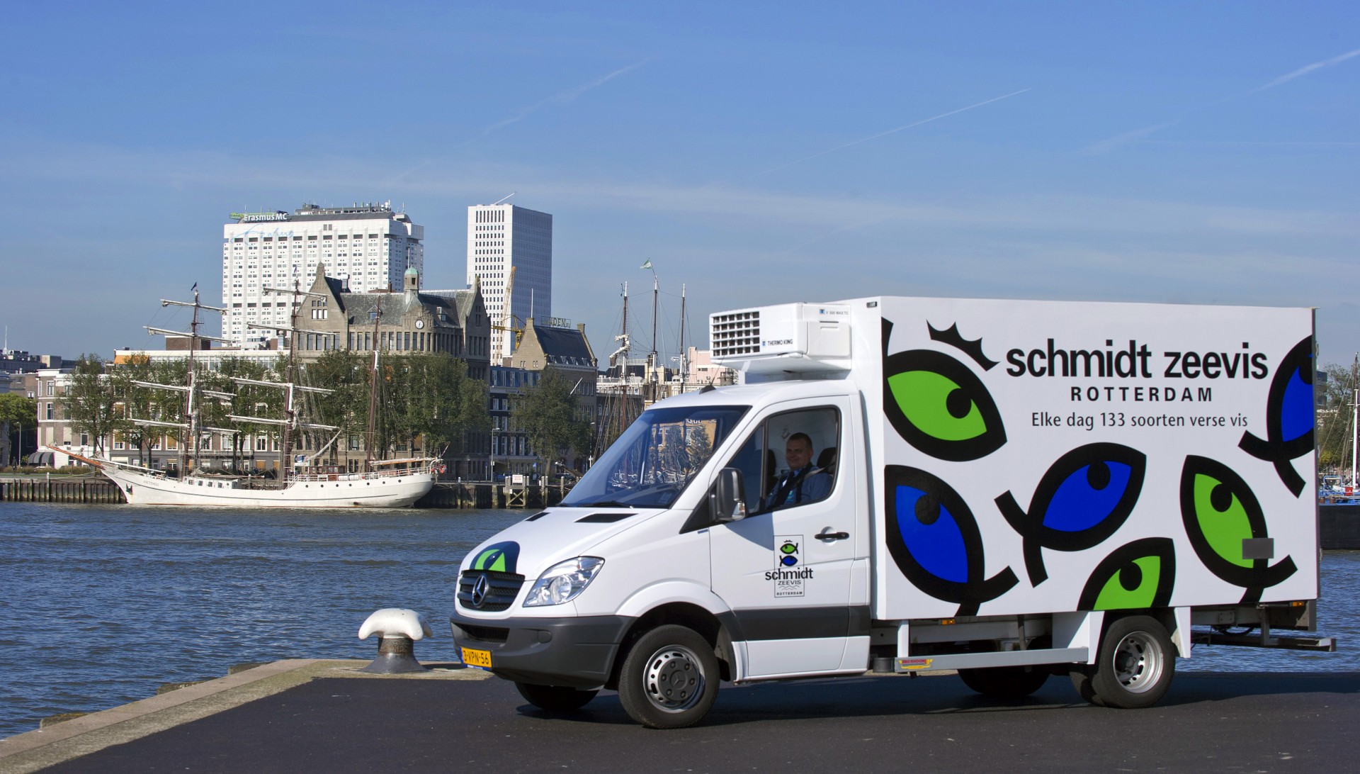 Schmidt Zeevis neemt weer zeven nieuwe Mercedes-Benz Sprinters in gebruik