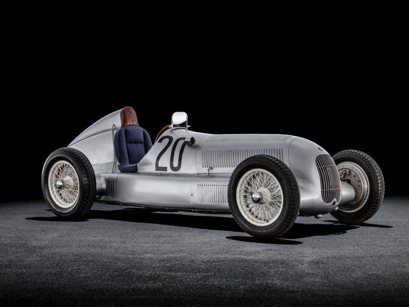 Retro Classics 2024 – showmodellen van Mercedes-Benz Classic en AMG Classic