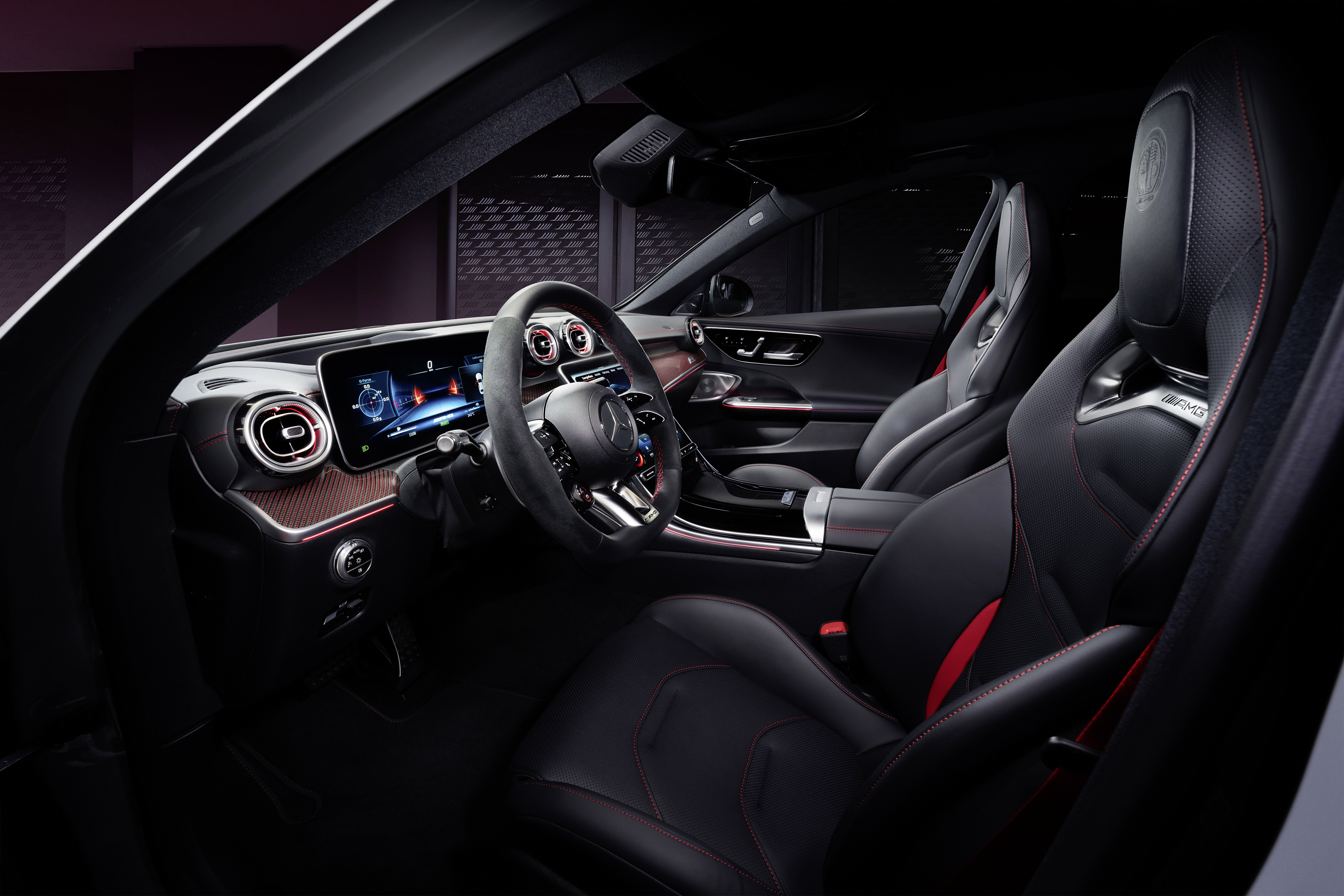 Exclusieve ‘F1 Edition’ voor de E PERFORMANCE Limousine en Estate van ...