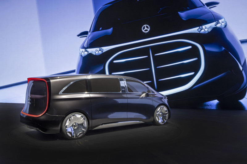 Mercedes-Benz presenteert baanbrekende nieuwe modellen en technologie ...