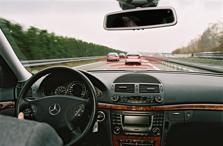 Nieuwe technologie voor meer veiligheid in de auto