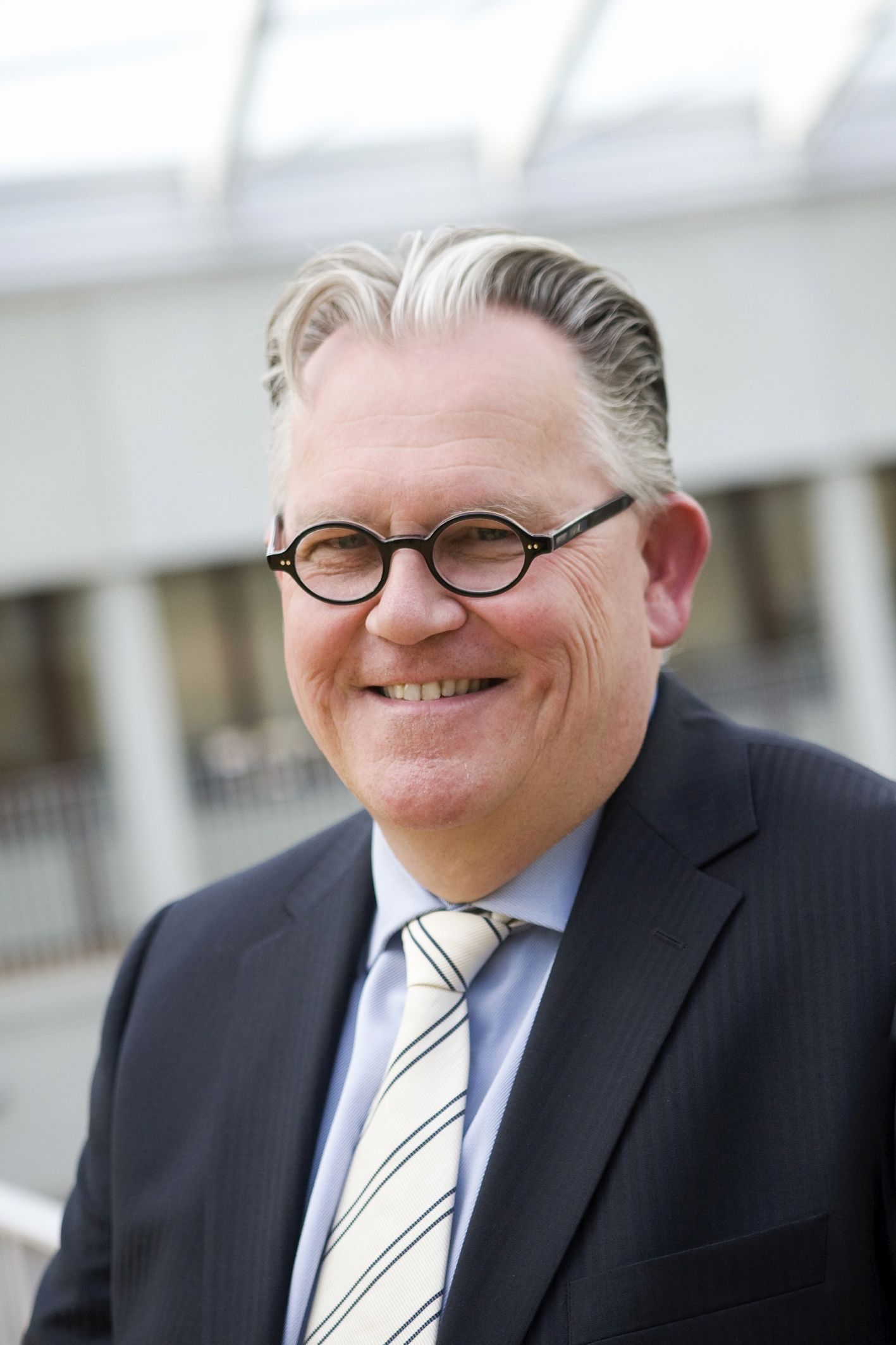 Directiewisseling Mercedes-Benz Financial Services Nederland