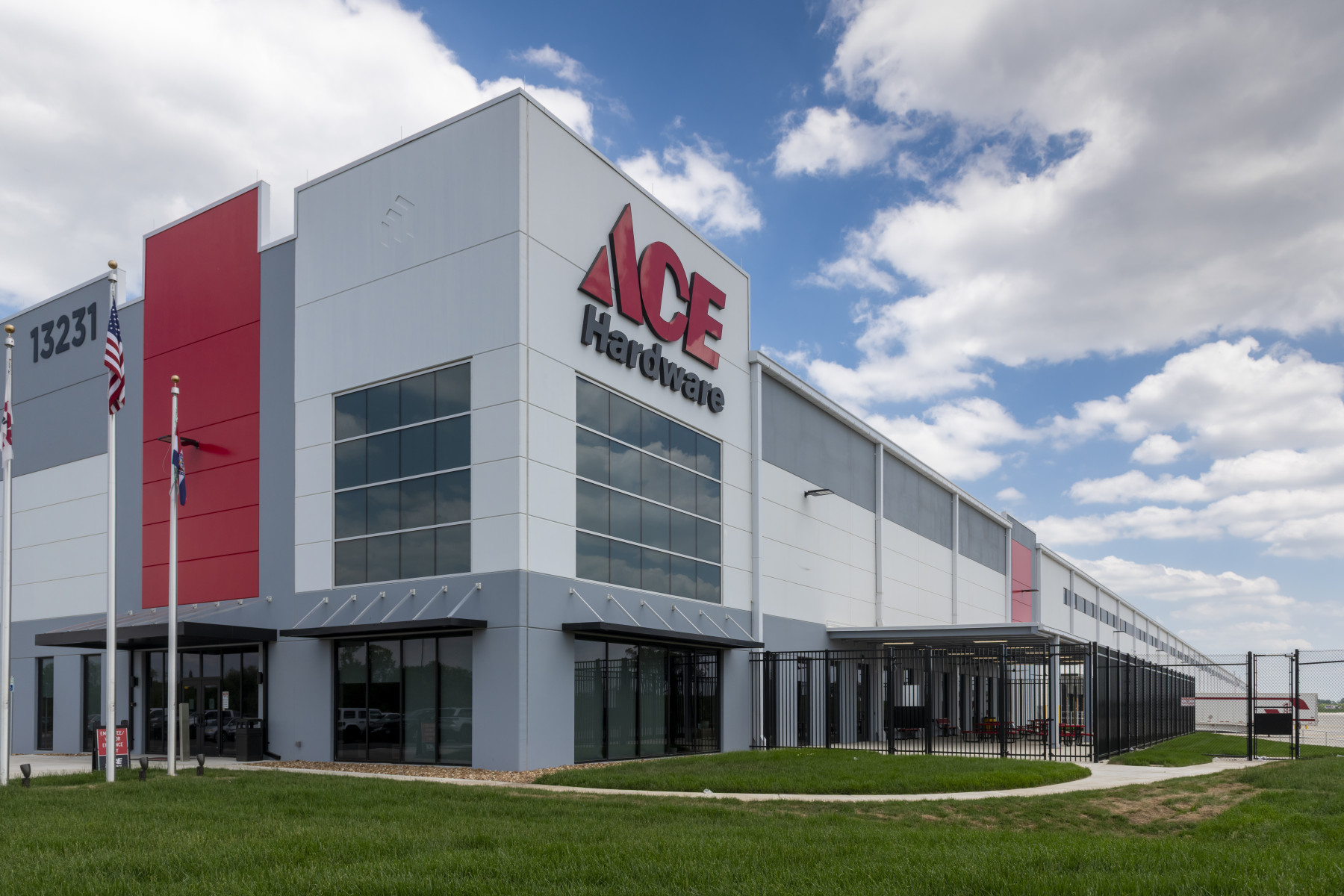 Ace Hardware opens 1.5 million-square-foot retail support center in ...