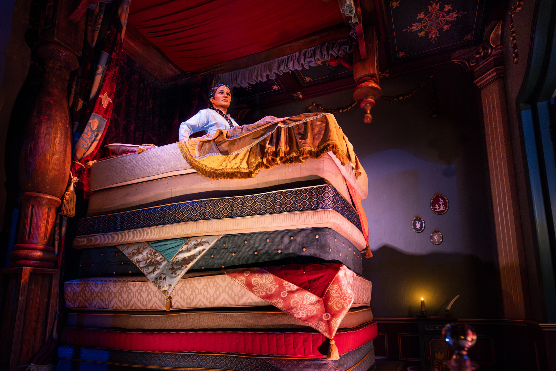 De Prinses op de Erwt gearriveerd in Efteling Sprookjesbos