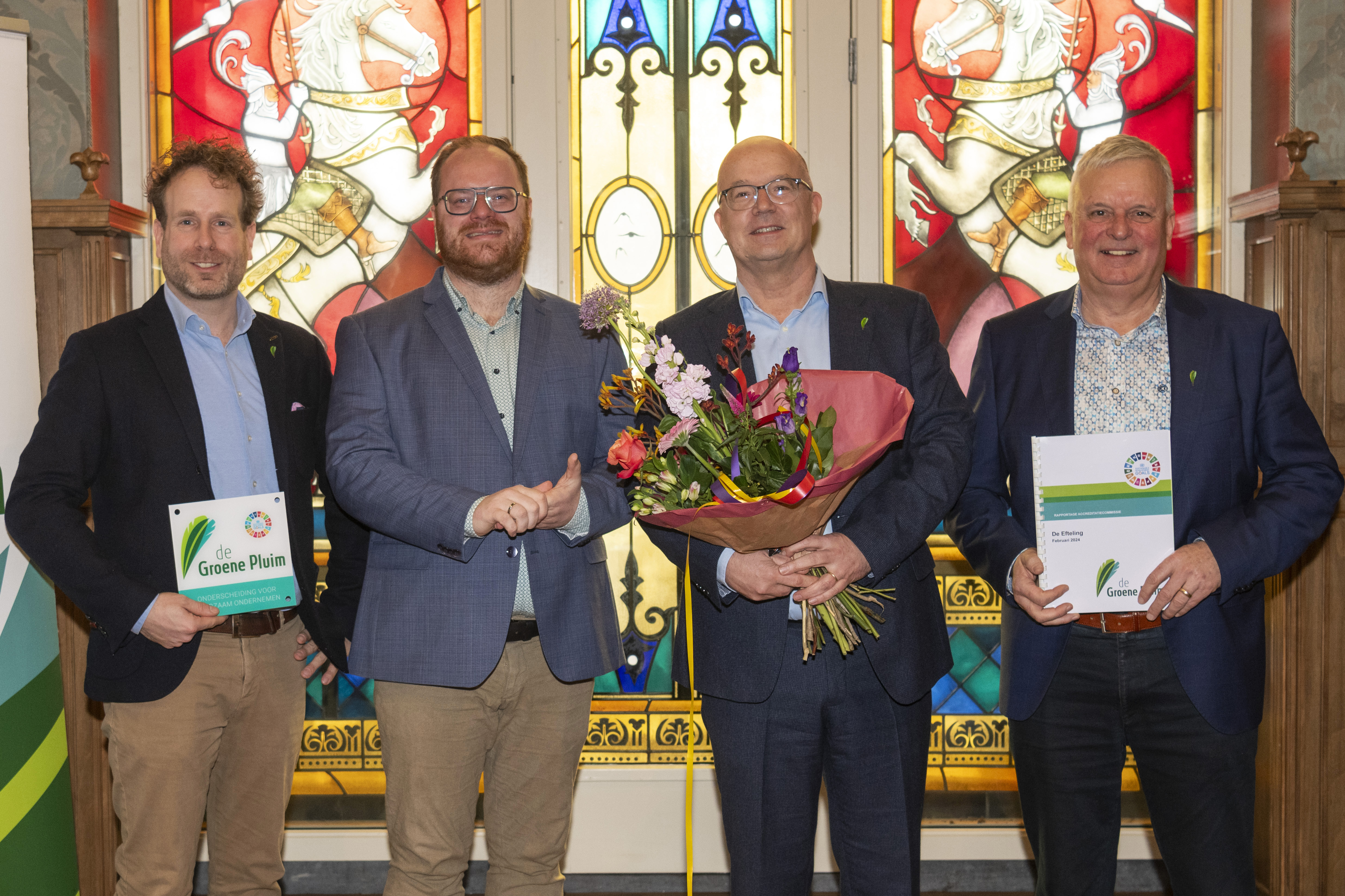 Eerste Groene Pluim Loon op Zand naar de Efteling