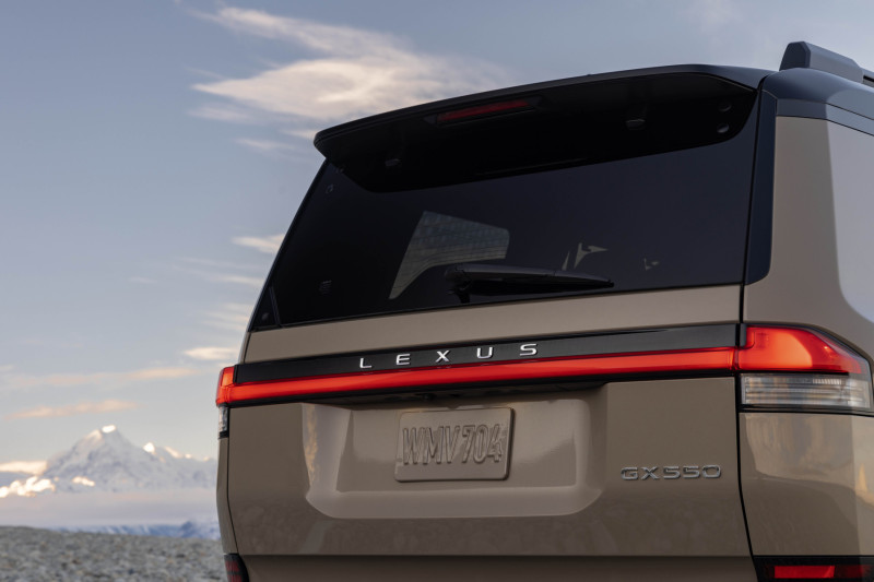 THE LEXUS GX: REDEFINING THE AUTHENTIC OFF-ROADER WITH LUXURY