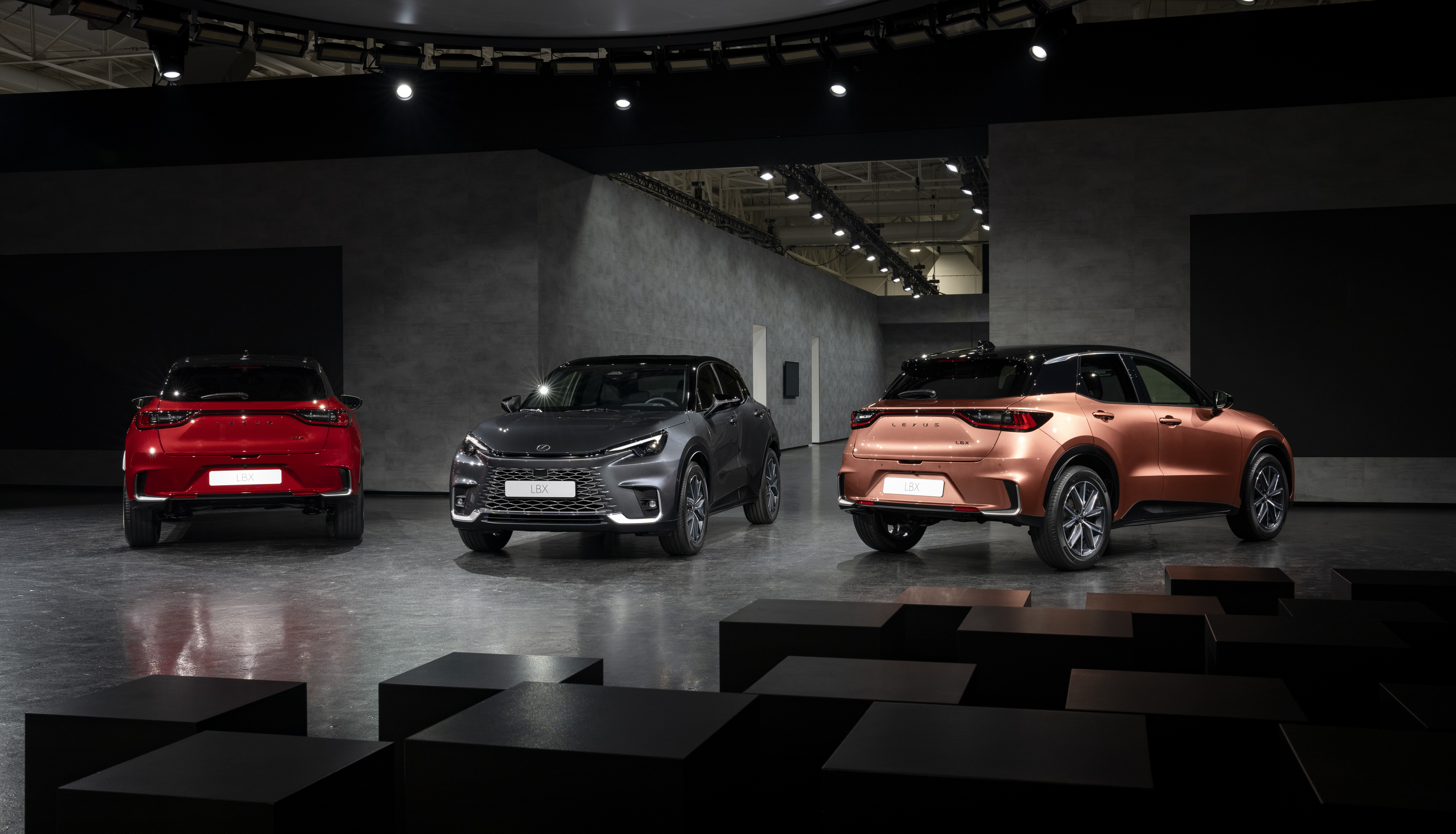 PREMIÈRE MONDIALE DU NOUVEAU LEXUS LBX
