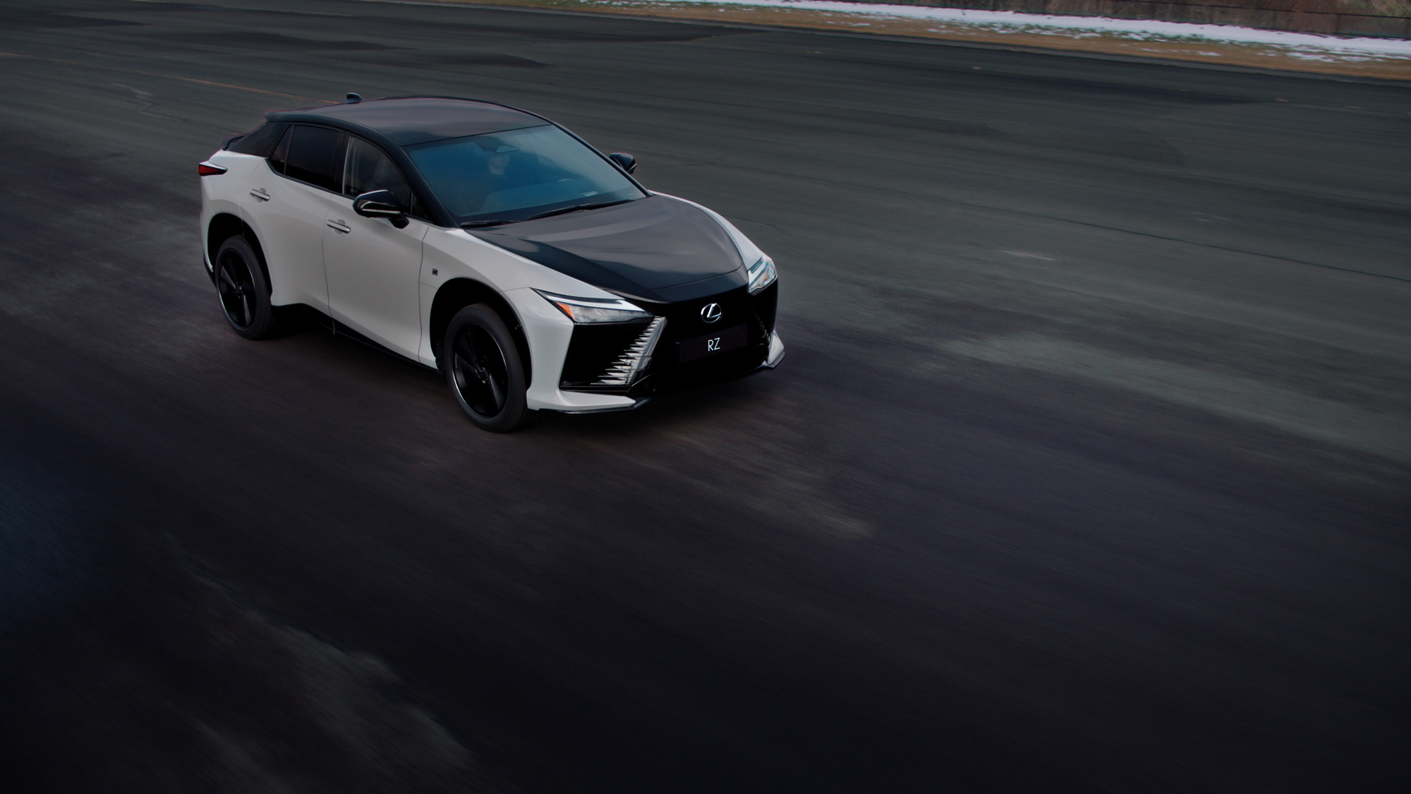 PREMIÈRE MONDIALE DU NOUVEAU SUV 100 % ÉLECTRIQUE LEXUS RZ 2025