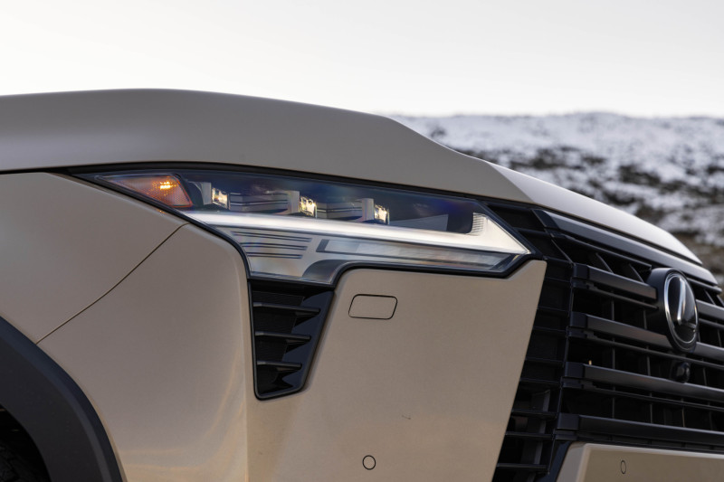 THE LEXUS GX: REDEFINING THE AUTHENTIC OFF-ROADER WITH LUXURY