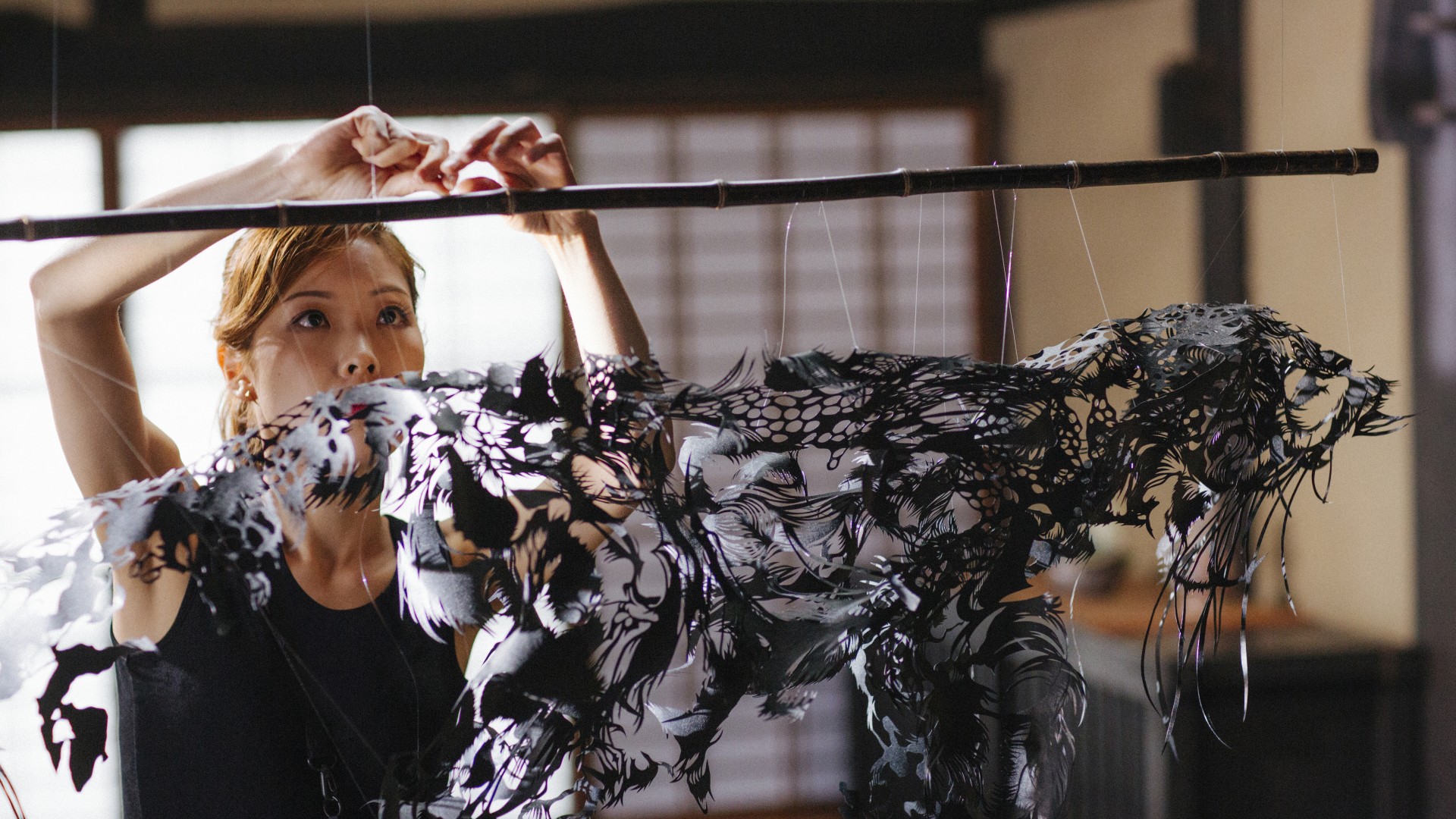 Documentary : Takumi - A 60,000-Hour Story on the Survival of Human Craft