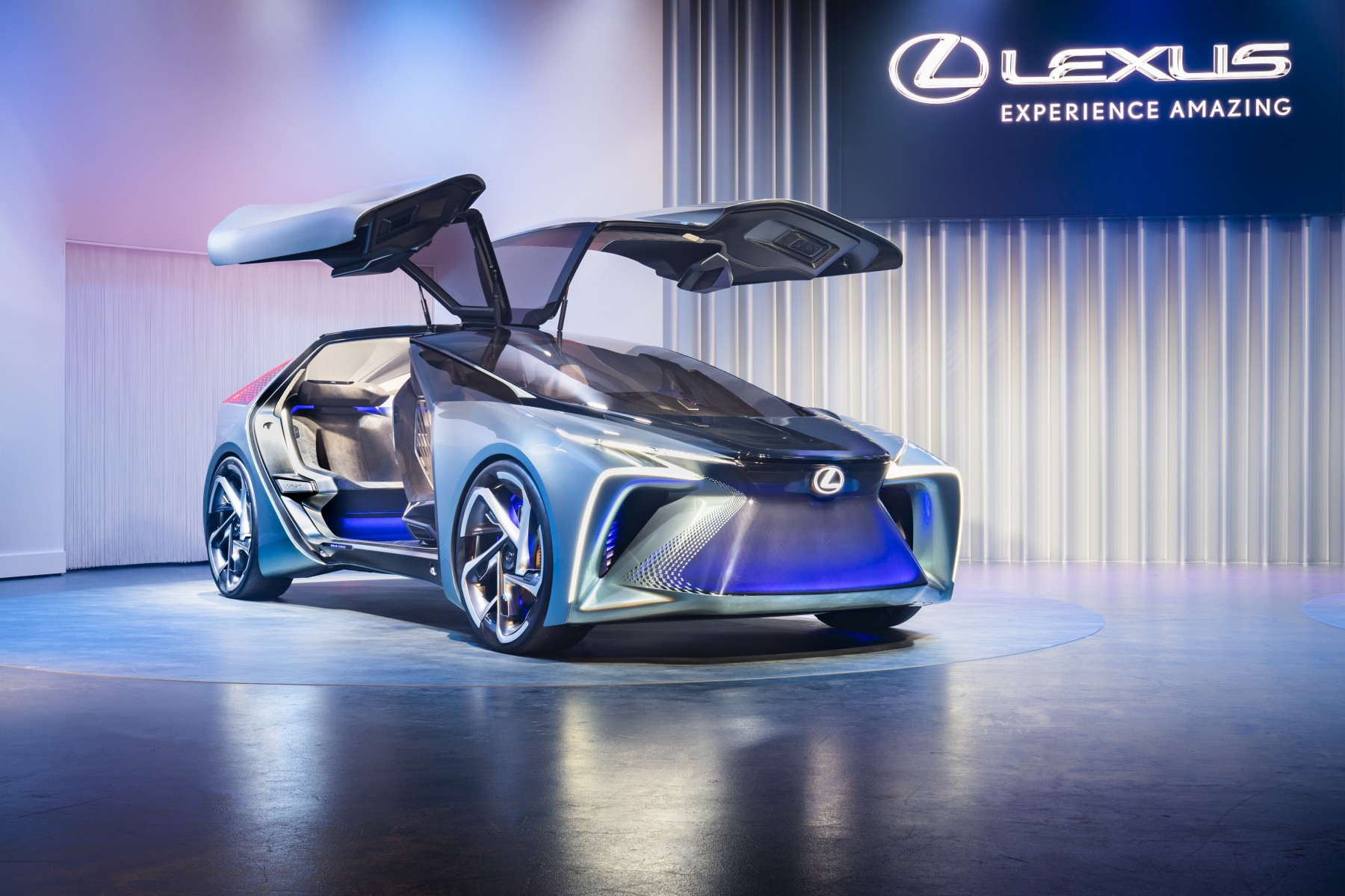 LEXUS PRESENTA LA SUA VISIONE DI ELETTRIFICAZIONE FUTURA