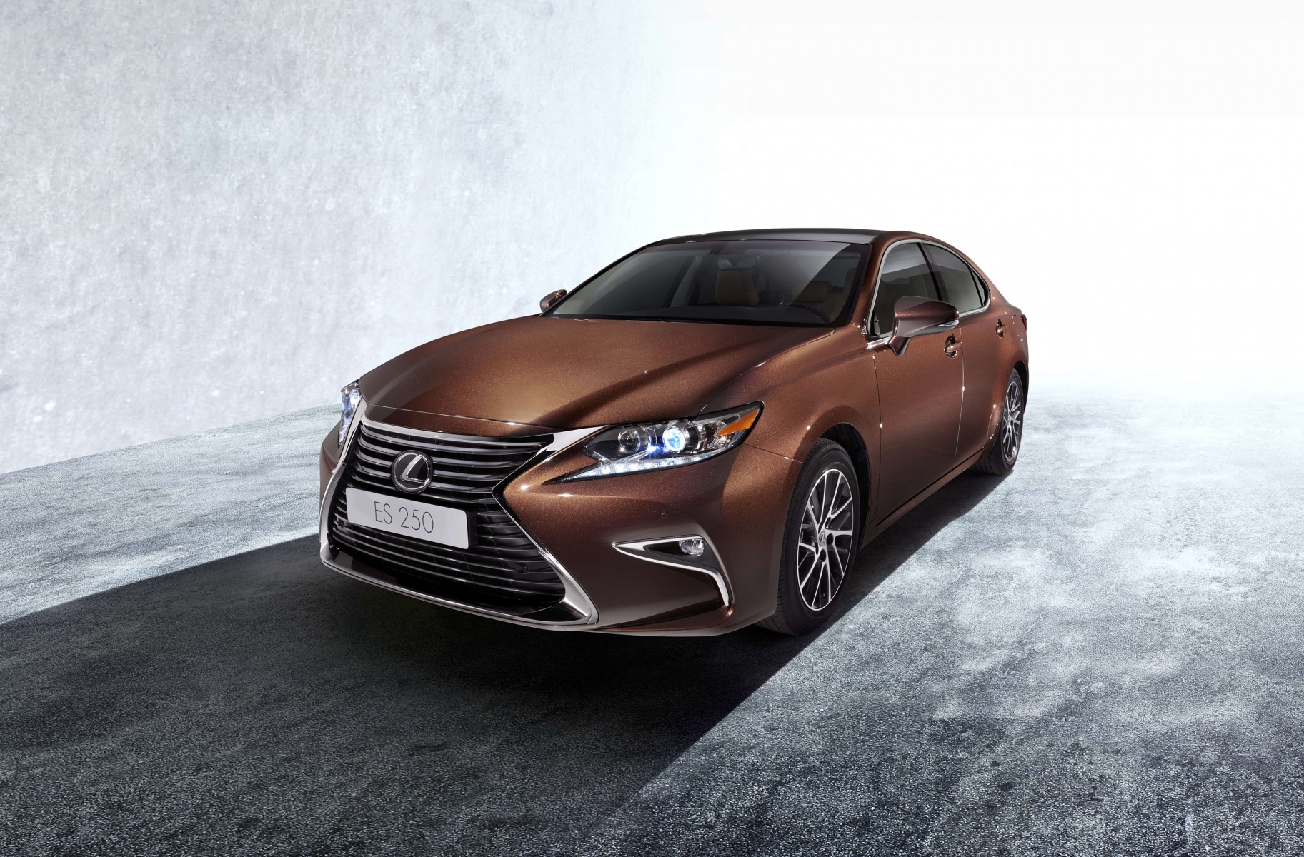 The new lexus es fuses striking design with ultimate refinement and safety