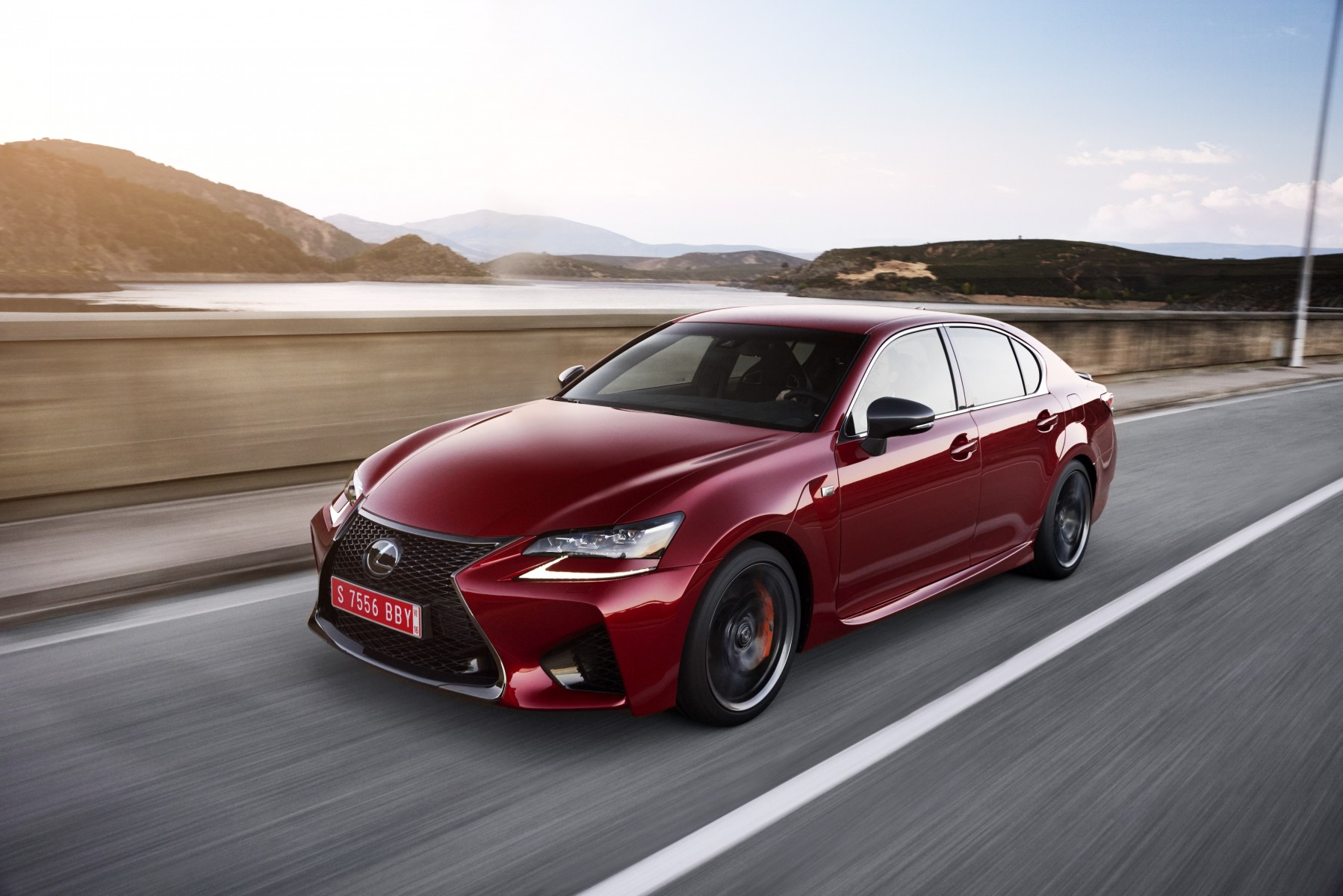 lexus-gs-f-red-01.jpg