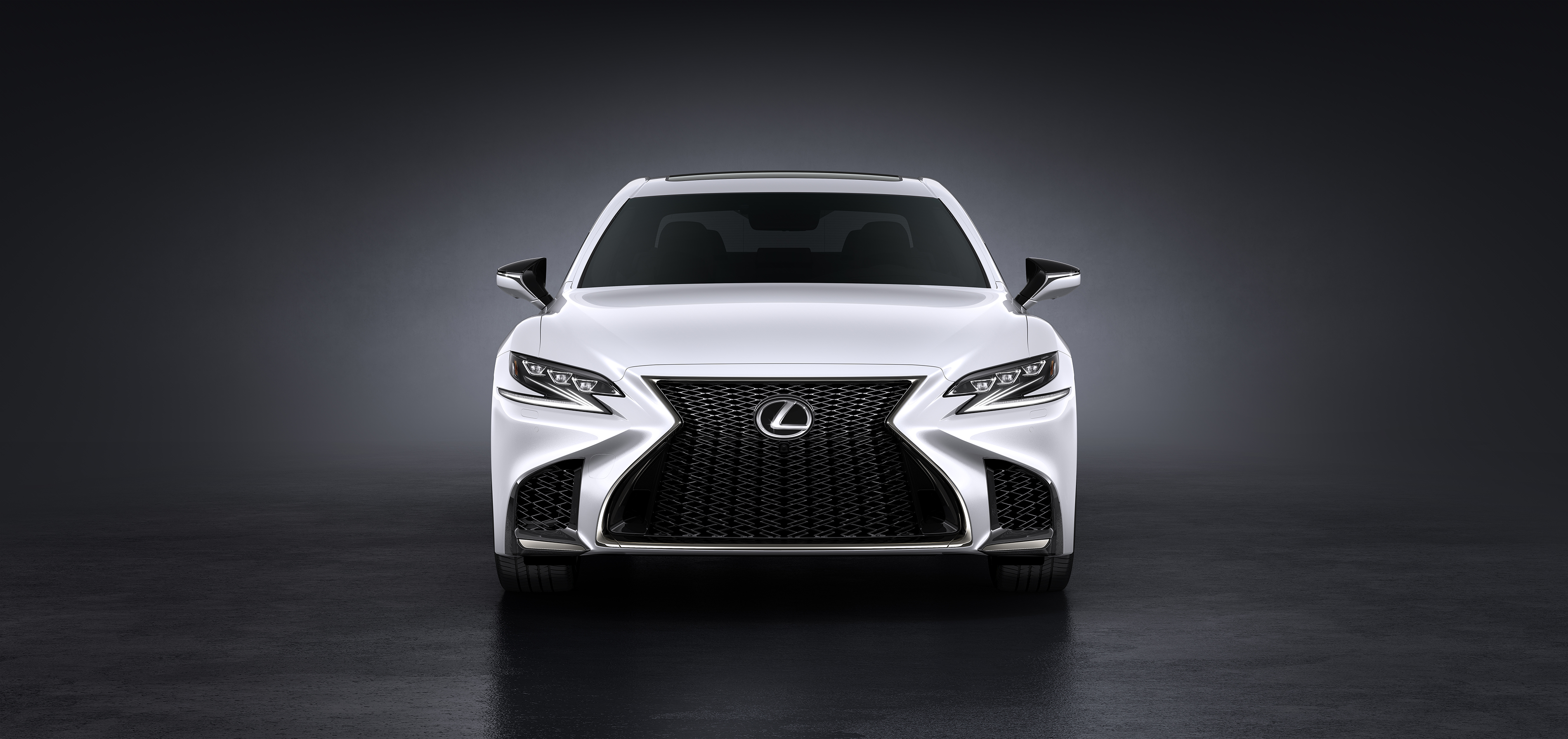 2018 LEXUS LS F SPORT DEBUTS IN NEW YORK