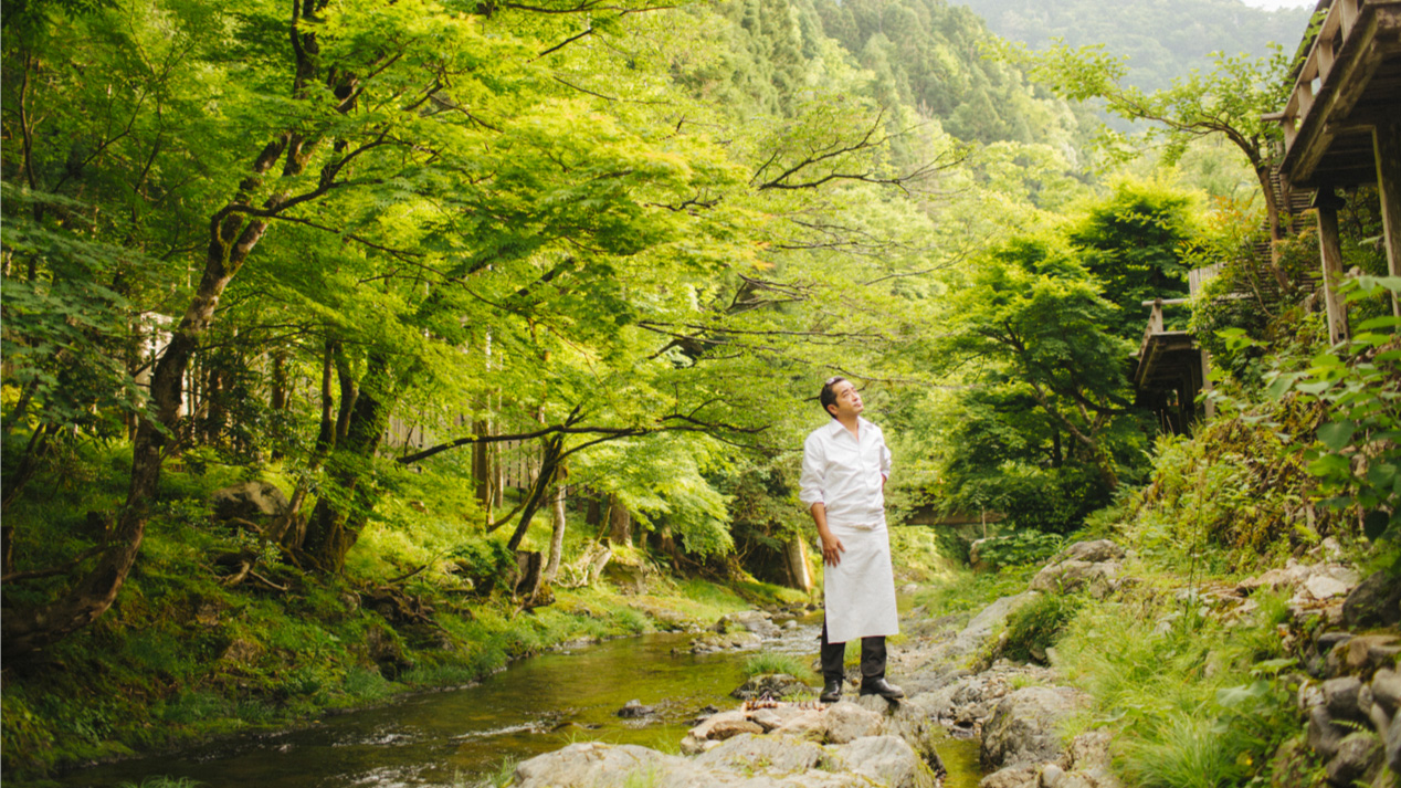 Documentary : Takumi - A 60,000-Hour Story on the Survival of Human Craft